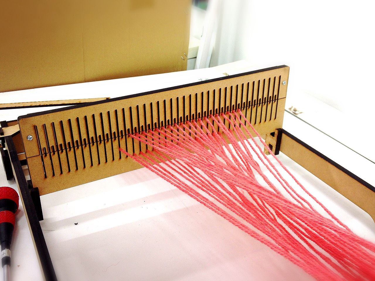 Tabletop Weaving : 7 Steps (with Pictures) - Instructables