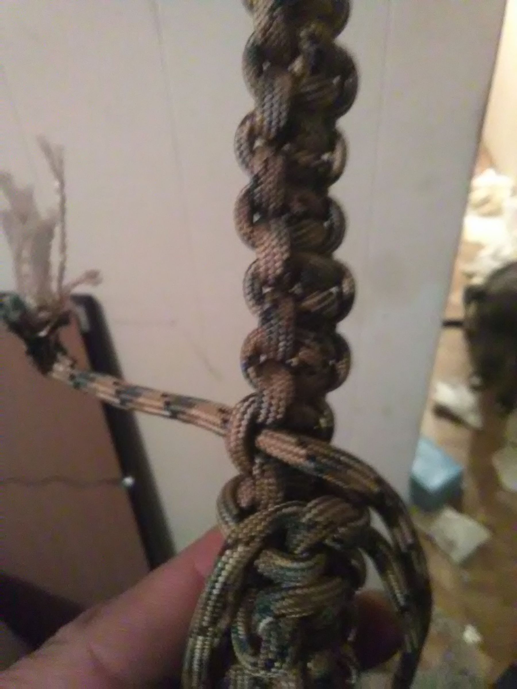 Paracord Dog Leash : 10 Steps - Instructables