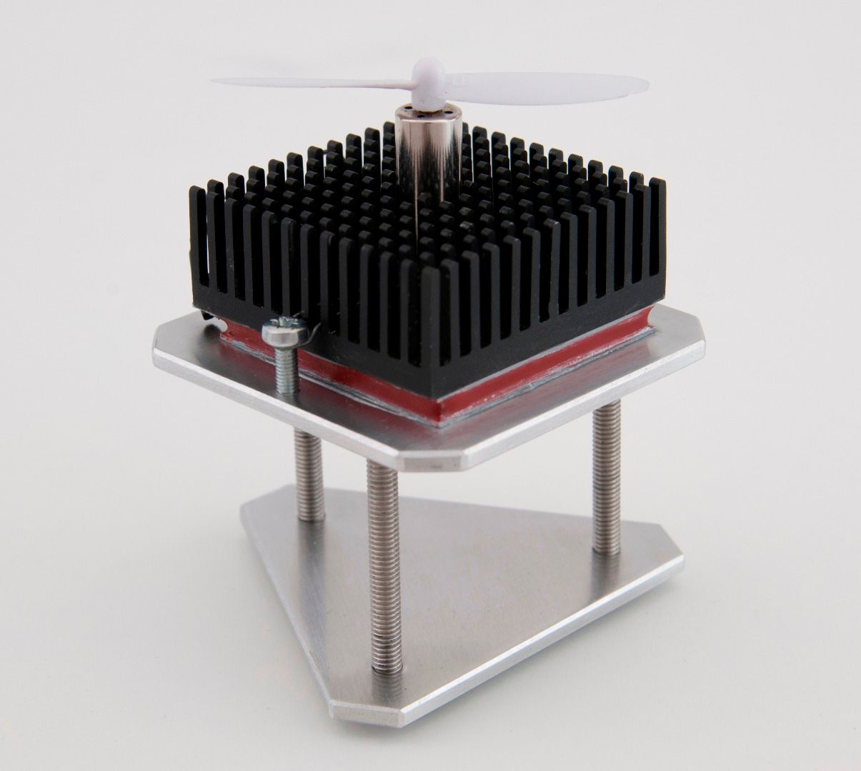 Fan Powered by Any Heat Source : 5 Steps (with Pictures) - Instructables