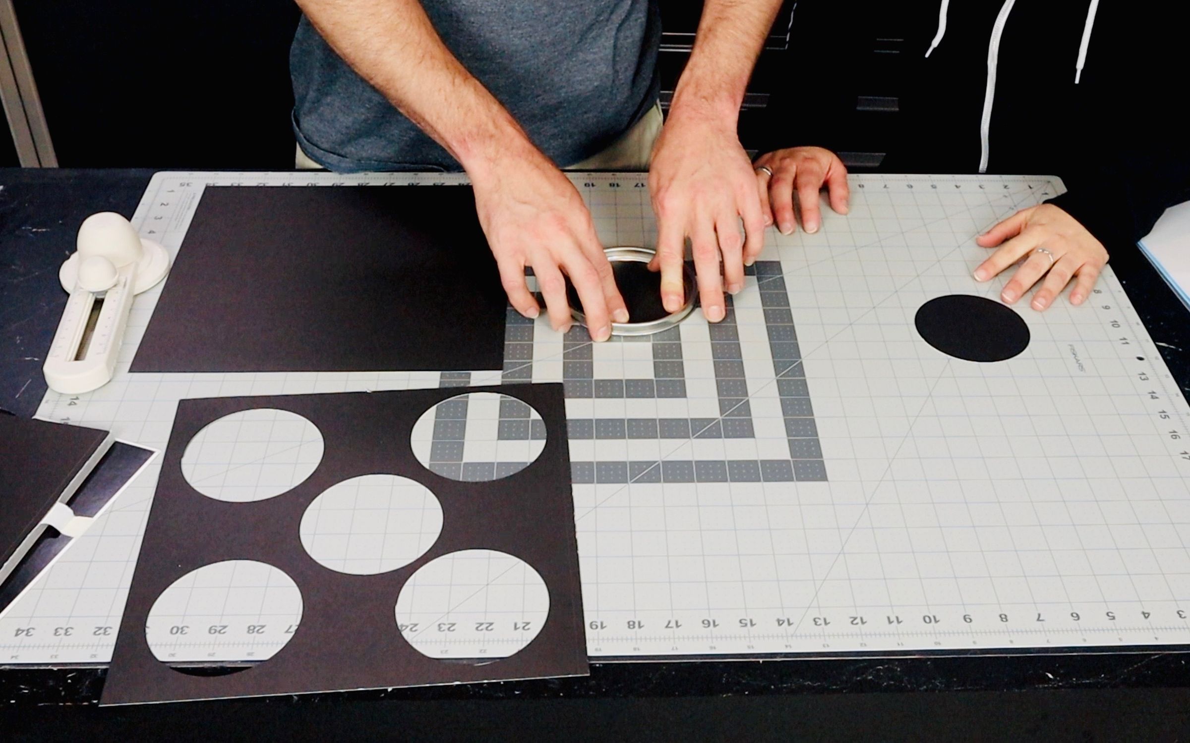 Make a Typewriter Keyboard Wall With Paper + Resin! : 7 Steps (with ...