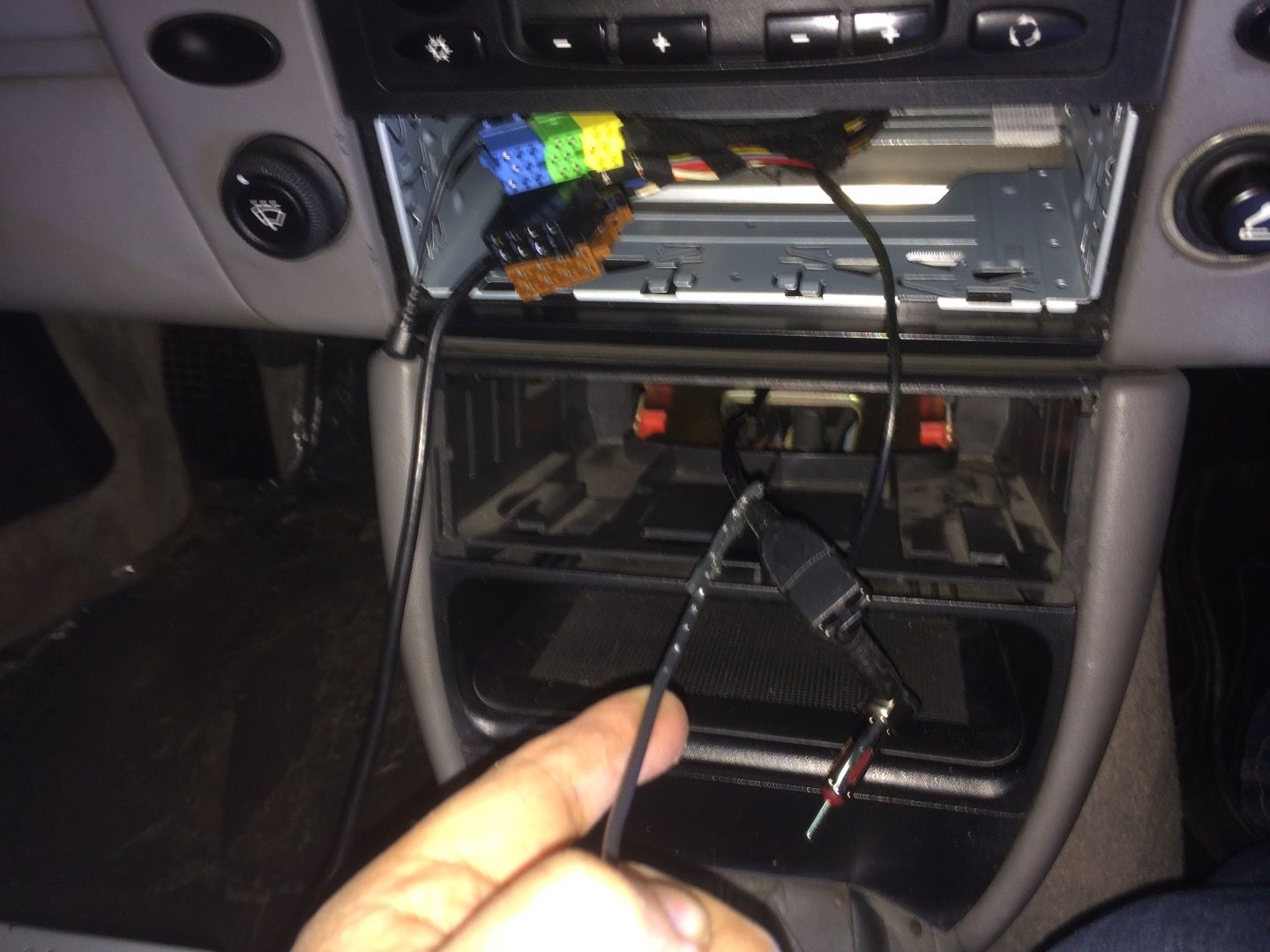 Porsche Radio Installation : 14 Steps - Instructables