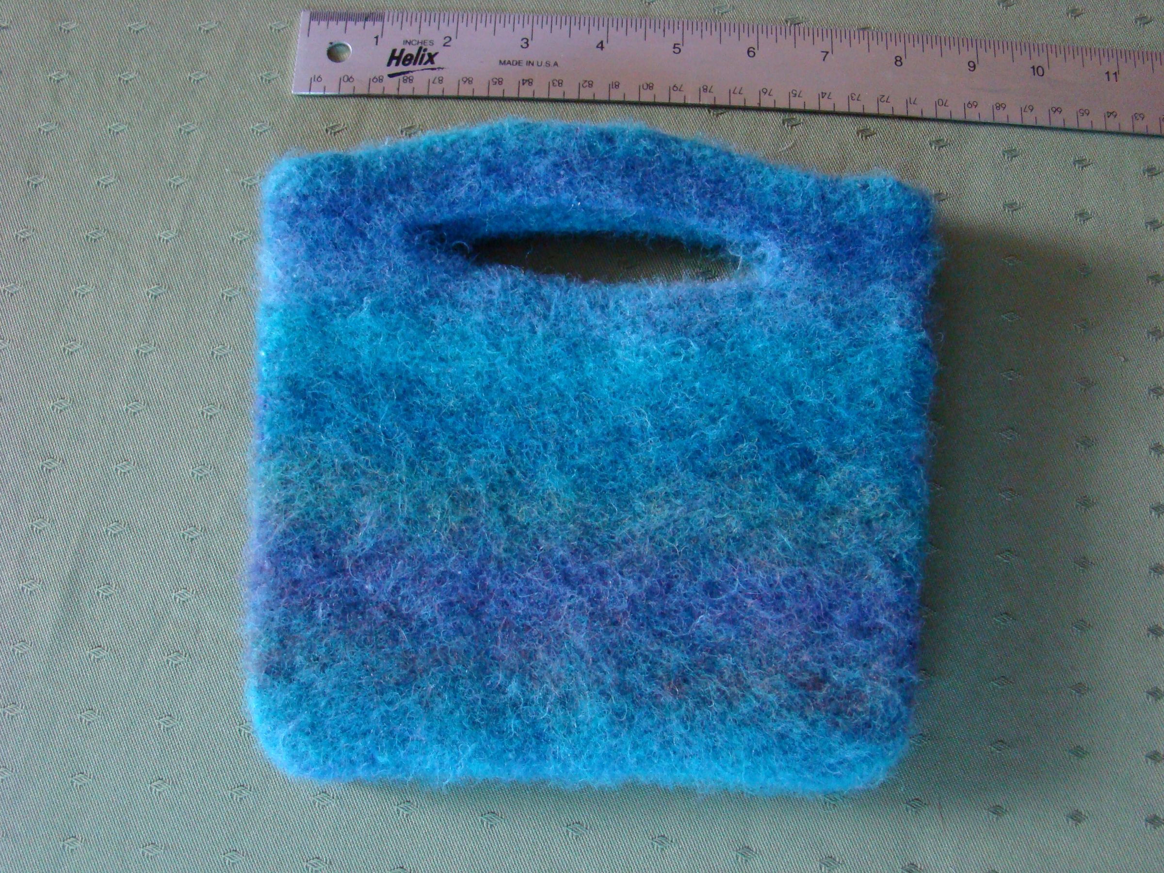 How to Felt a Knitted Piece : 7 Steps (with Pictures) - Instructables