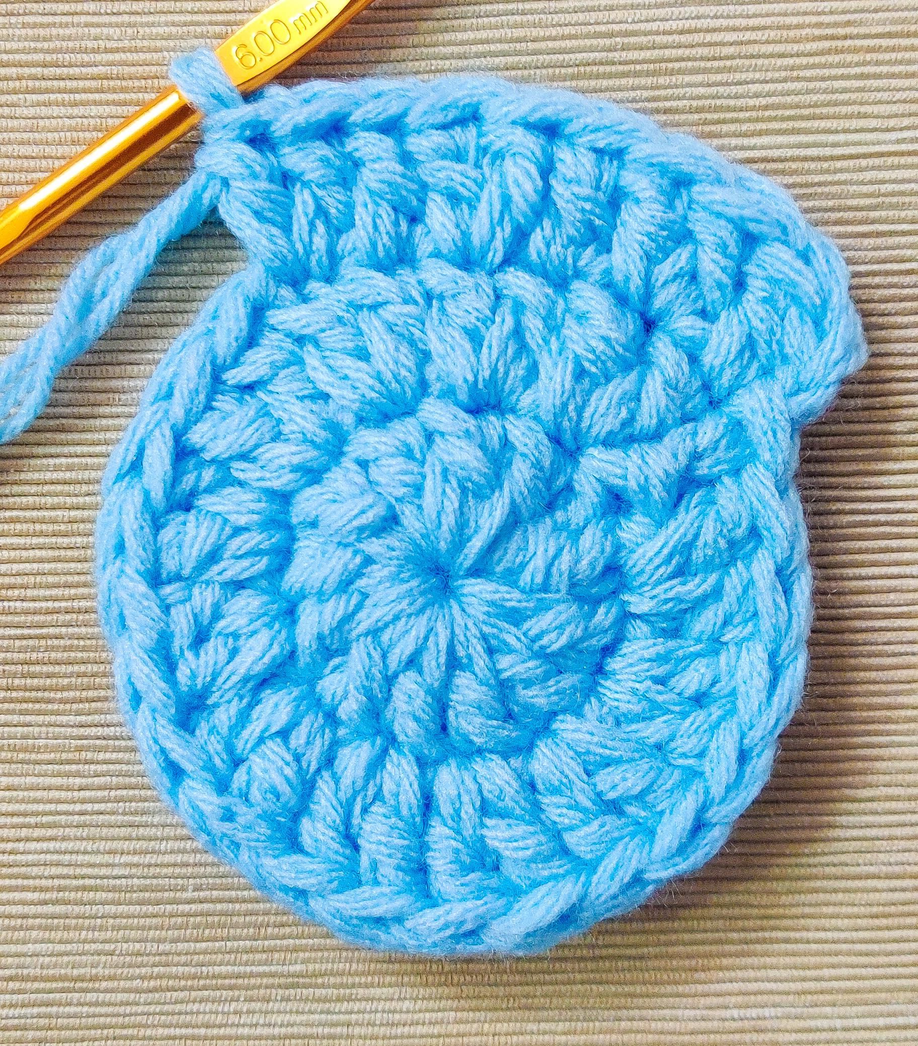 Three Strands Textured Crochet Organizer Baskets : 11 Steps (with ...