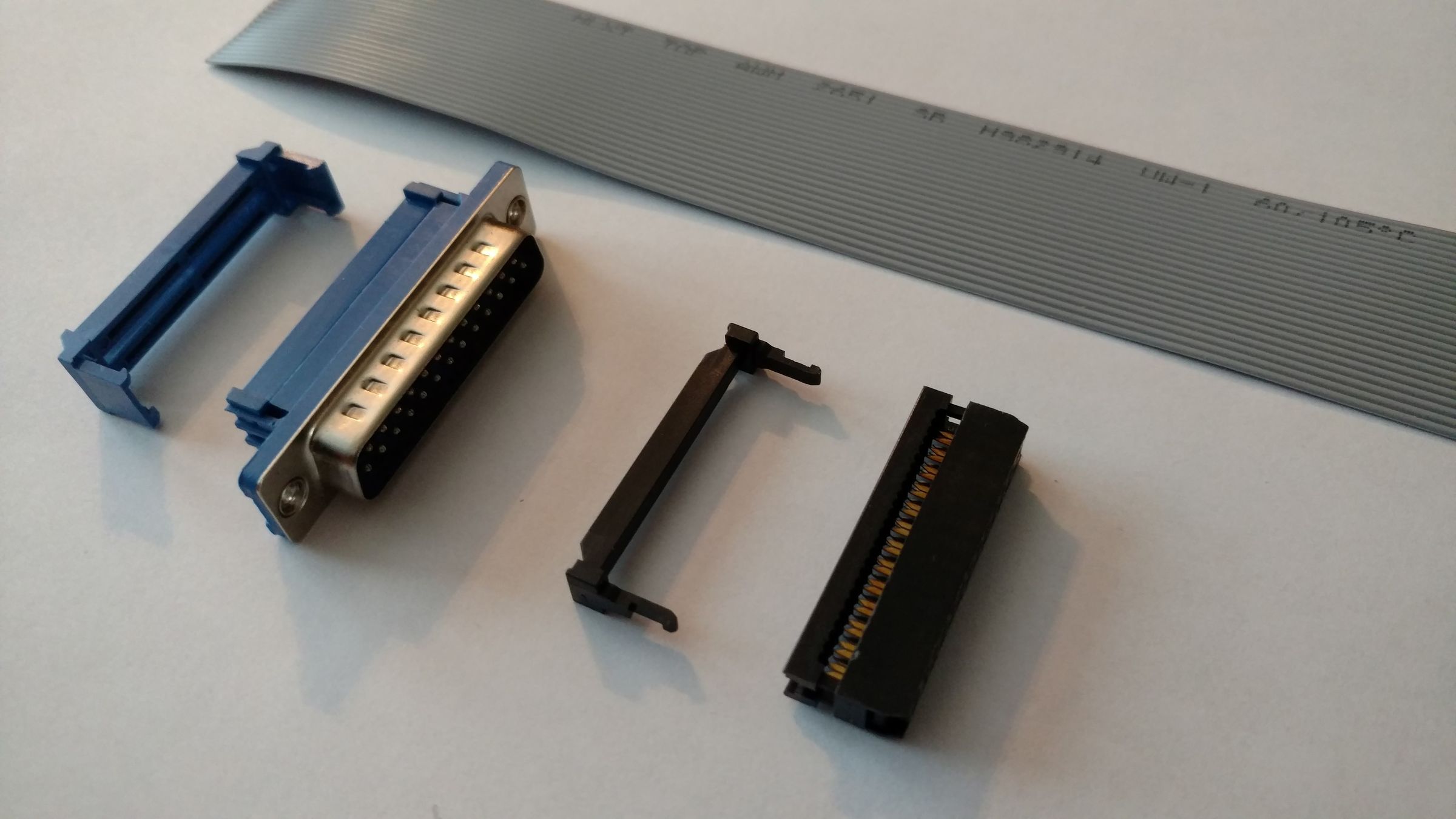 DIY IDC26 Female to DB25 Male Ribbon Cable : 4 Steps (with Pictures ...