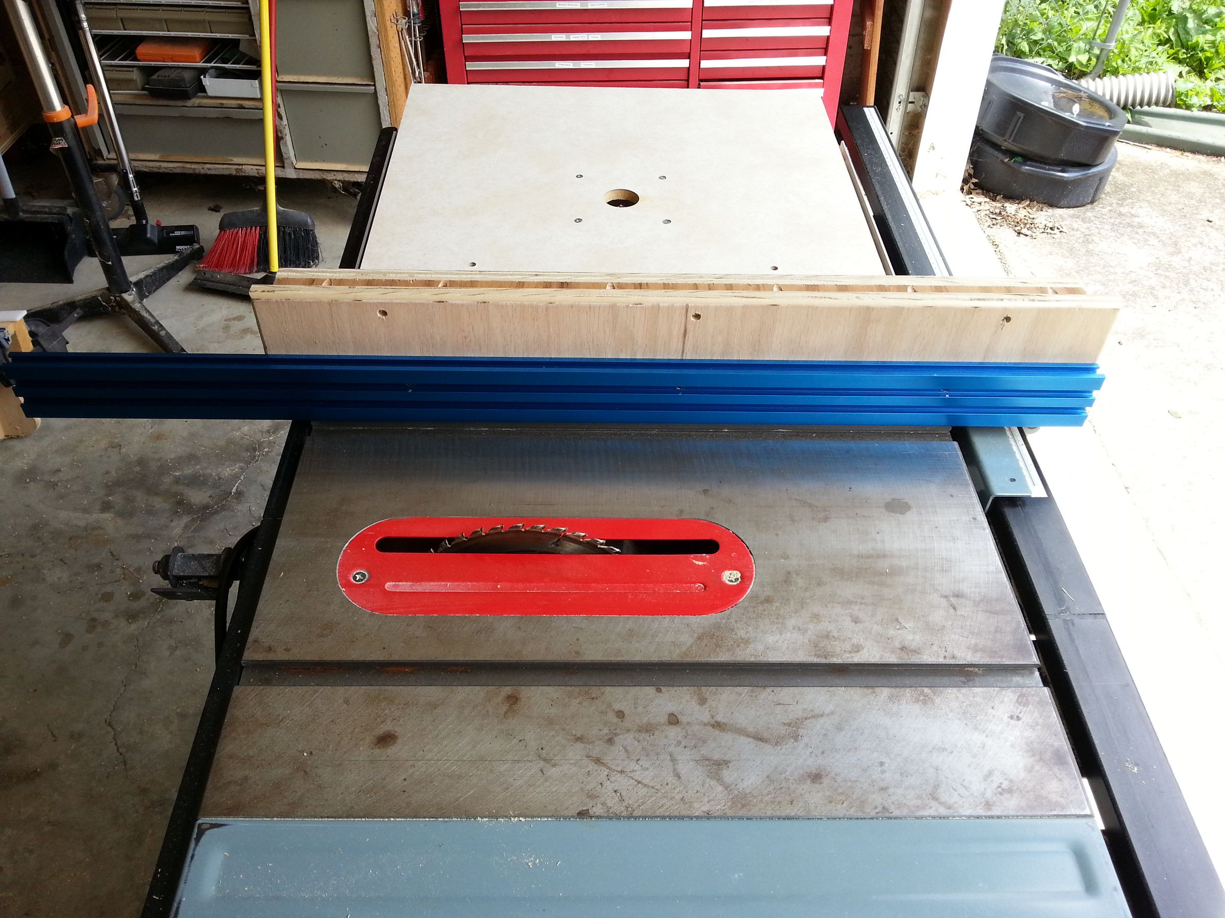 Auxiliary Aluminum T-track Fence for Your Table Saw for Under $50 : 12 ...