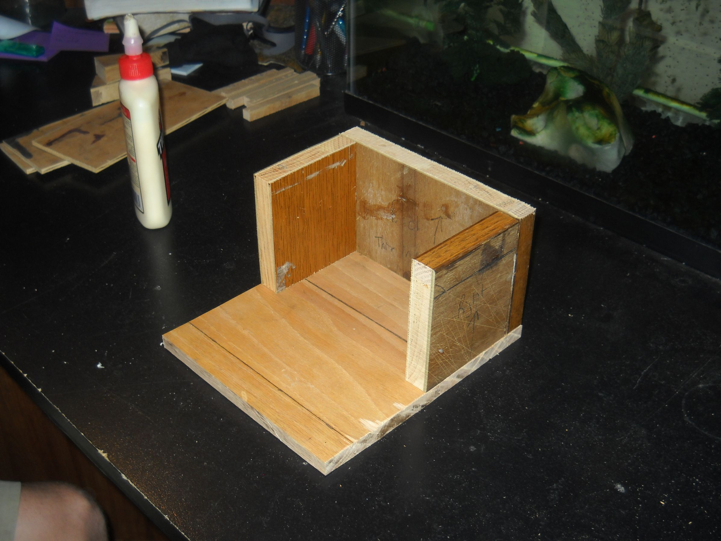 Log Cabin Bird House : 12 Steps (with Pictures) - Instructables