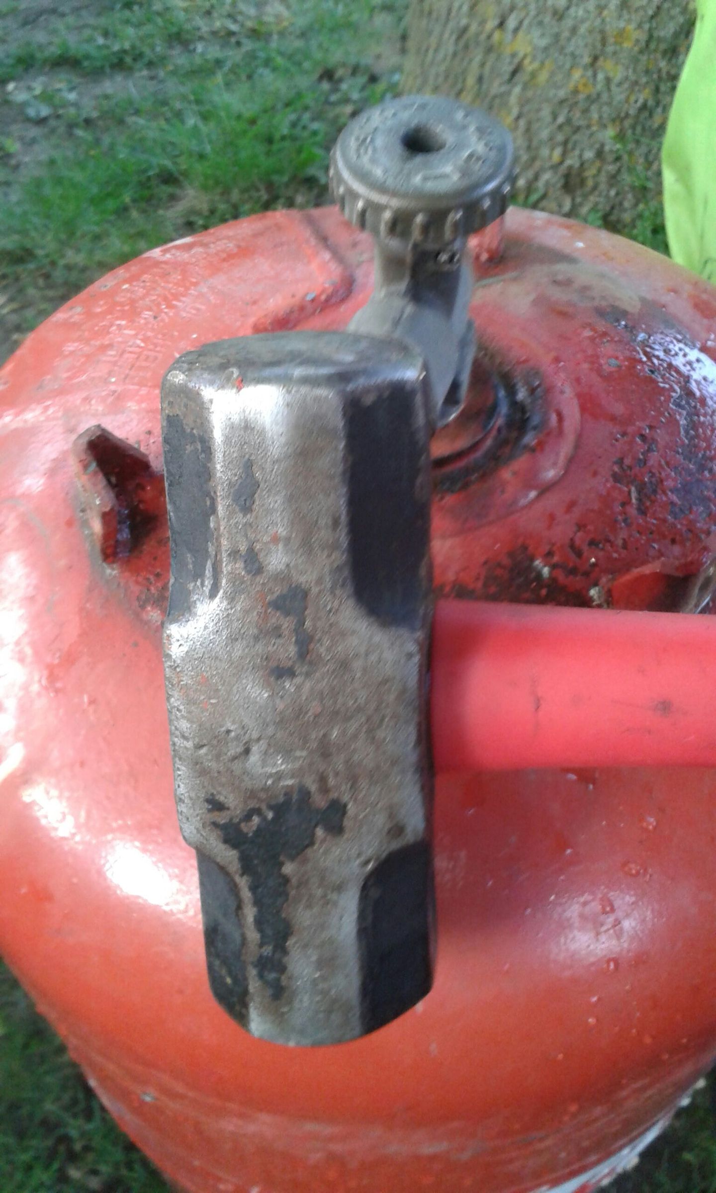 Purging a Gas Cylinder : 6 Steps (with Pictures) - Instructables