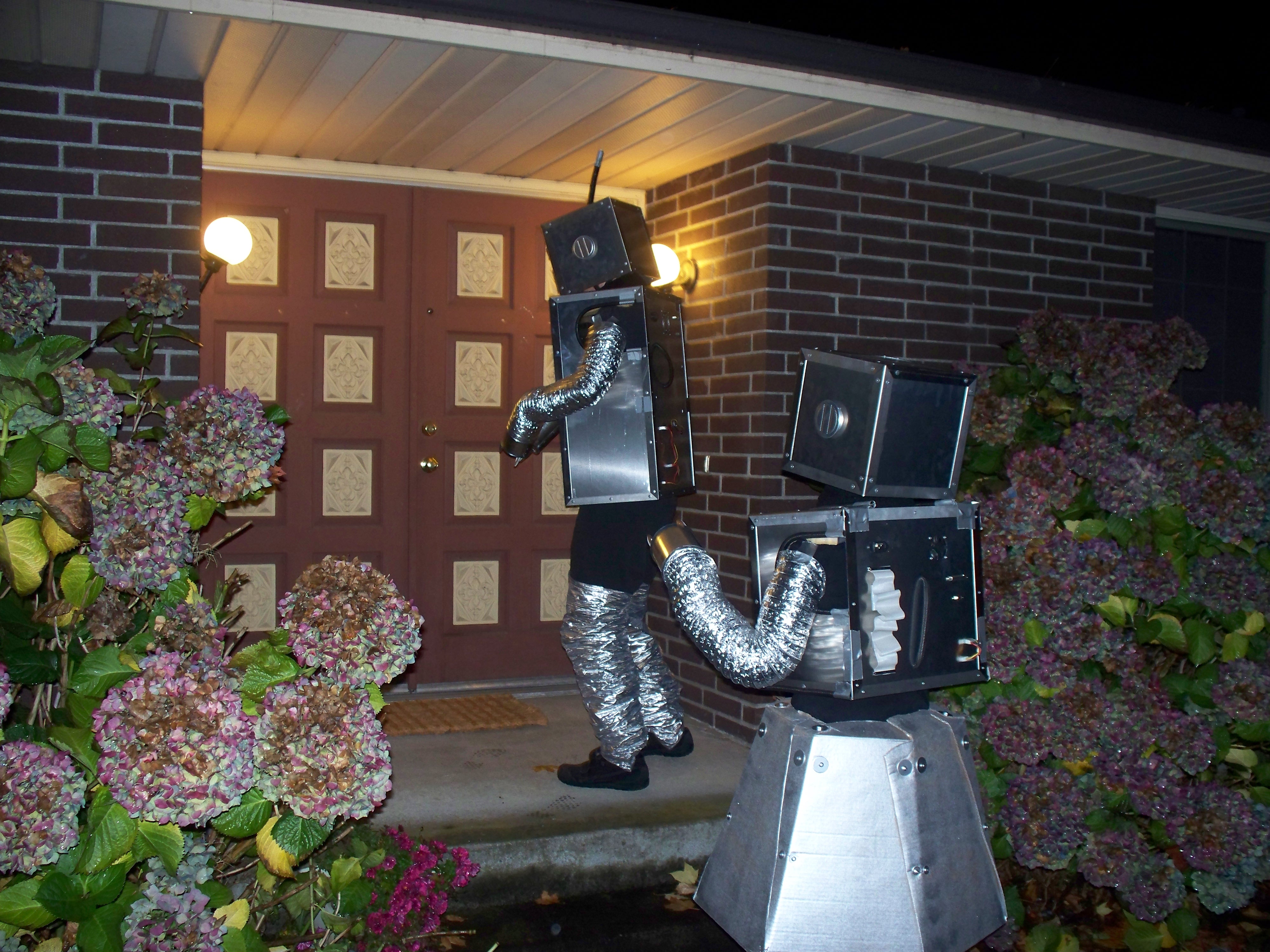How to Build Robot Halloween Costumes. : 9 Steps (with Pictures ...