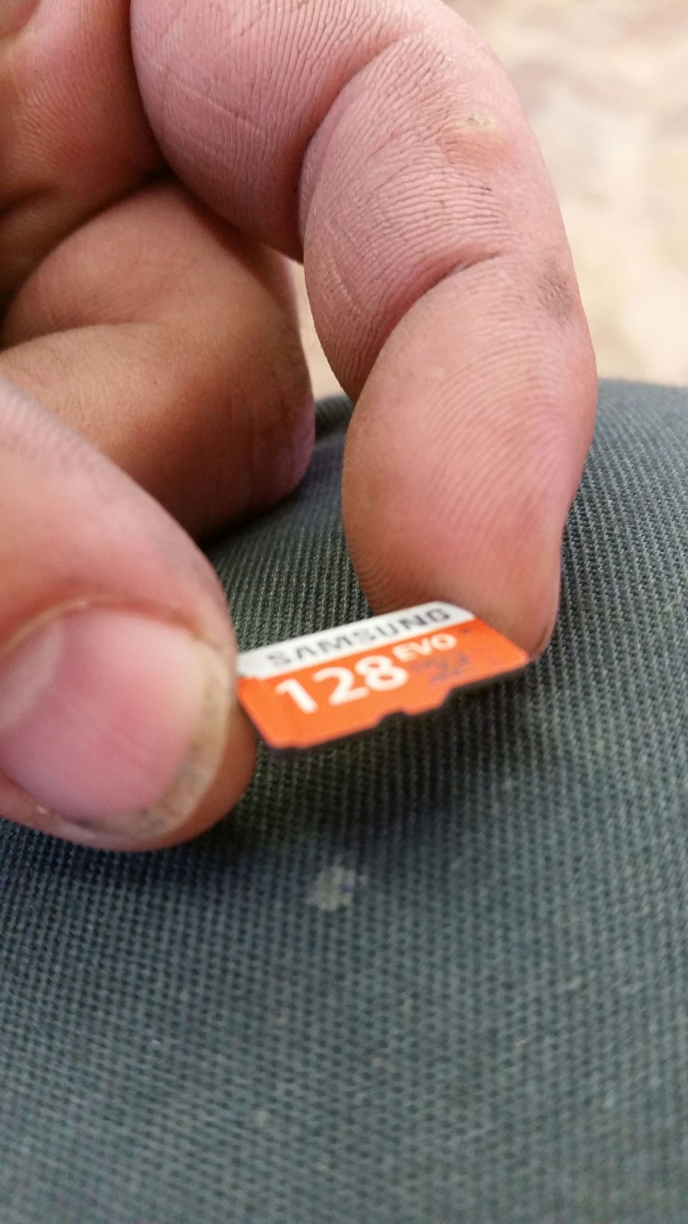 How to Identify a Fake Samsung Micro SD Memory Card : 8 Steps (with ...