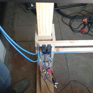 Electric Height Adjustable Desk : 6 Steps (with Pictures) - Instructables