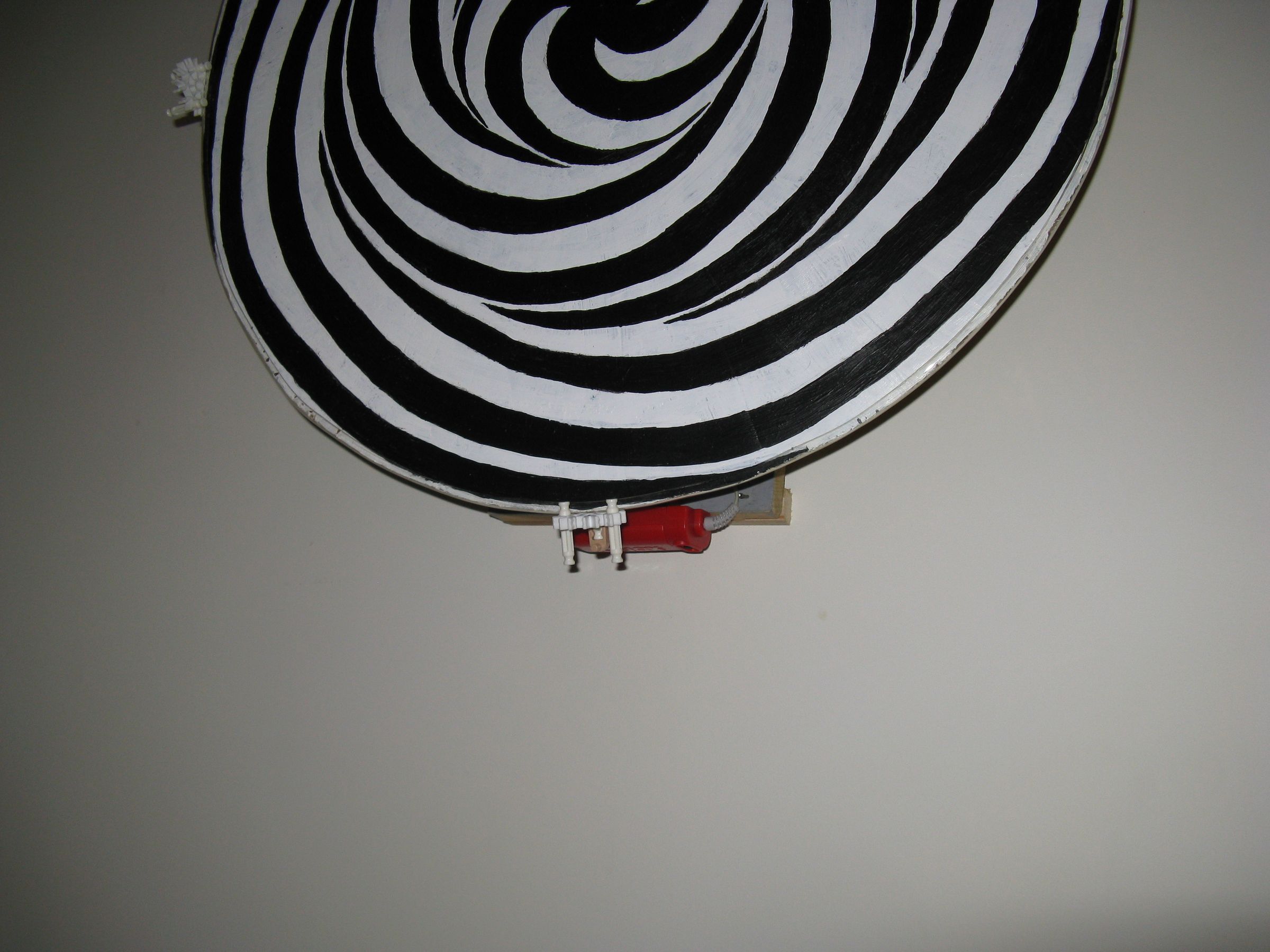 Make a Motorized LSD Spiral - a Powerful Illusion on Your Wall! : 7 ...