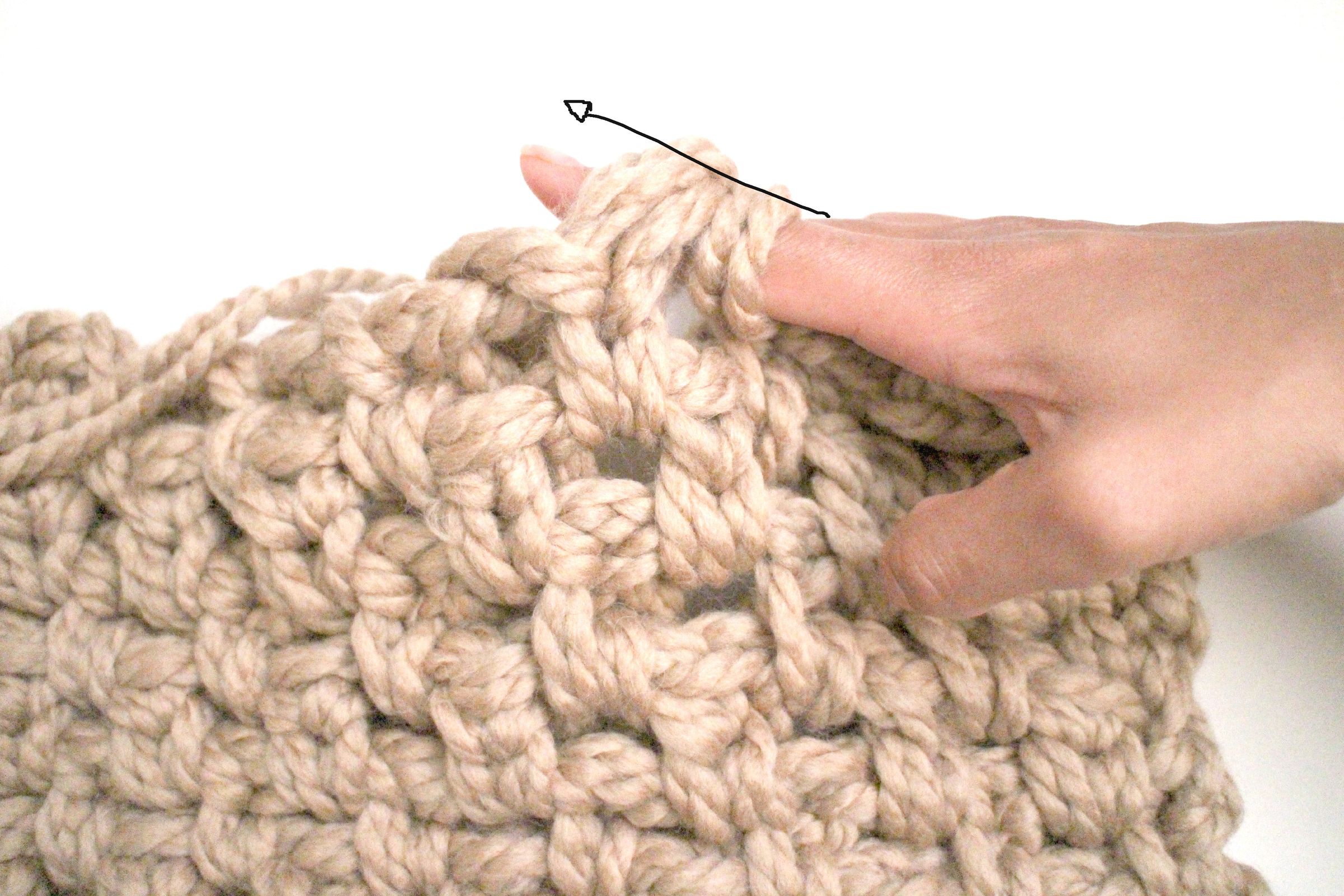 How to Finger Crochet : 4 Steps (with Pictures) - Instructables