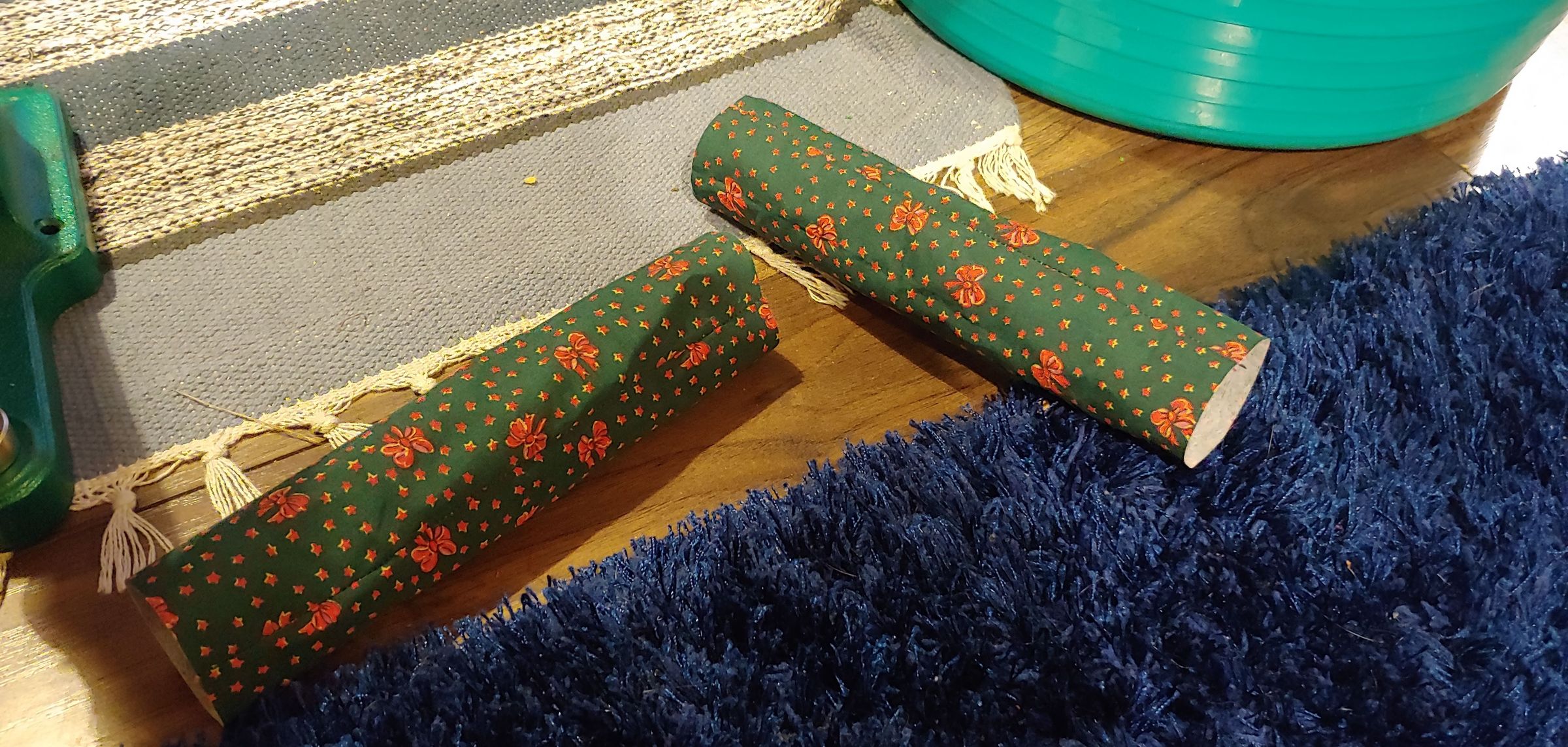 Reusable Christmas Crackers : 6 Steps (with Pictures) - Instructables