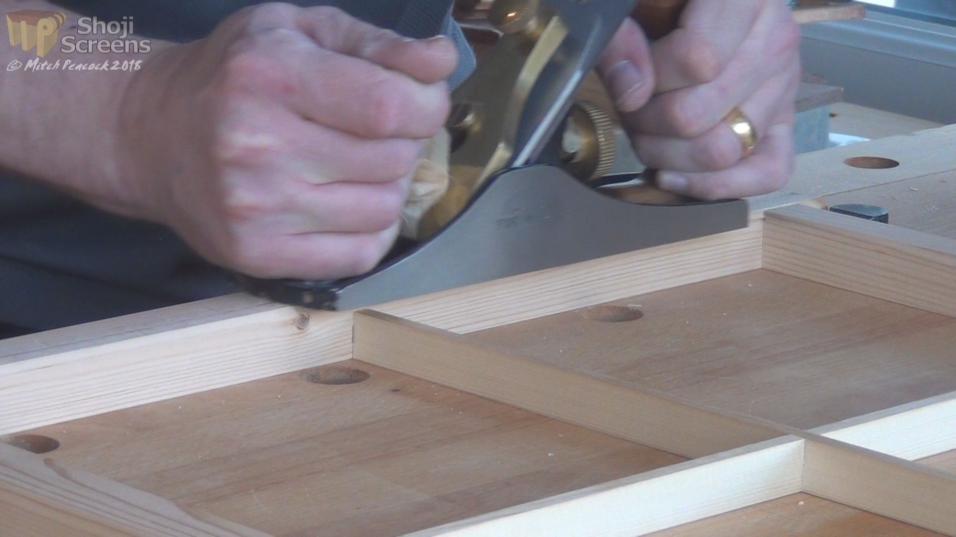Make a Pair of Shoji (Japanese Sliding) Screens : 12 Steps (with ...