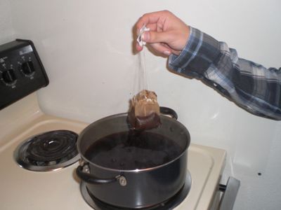 How to Tea-Dye (Step-by-step Instructions for Dying Fabric Using Tea ...
