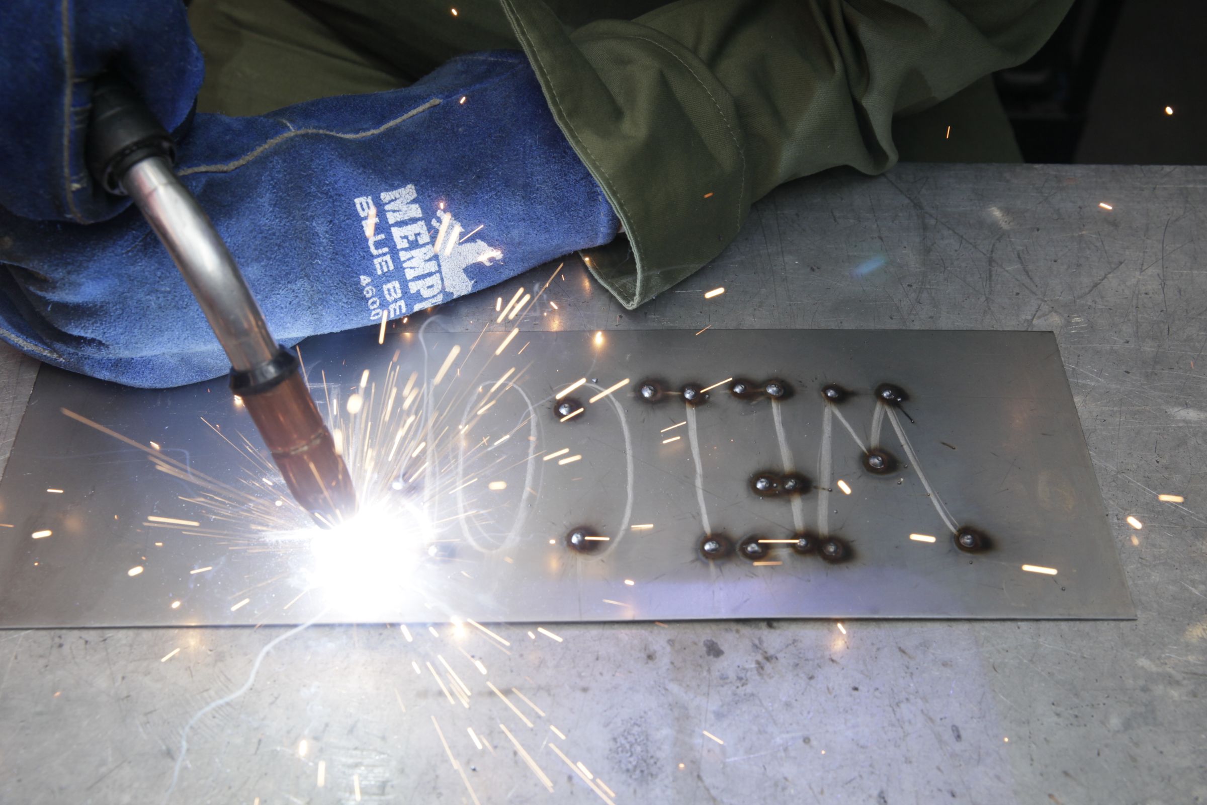 Beginning to MIG Weld : 11 Steps - Instructables