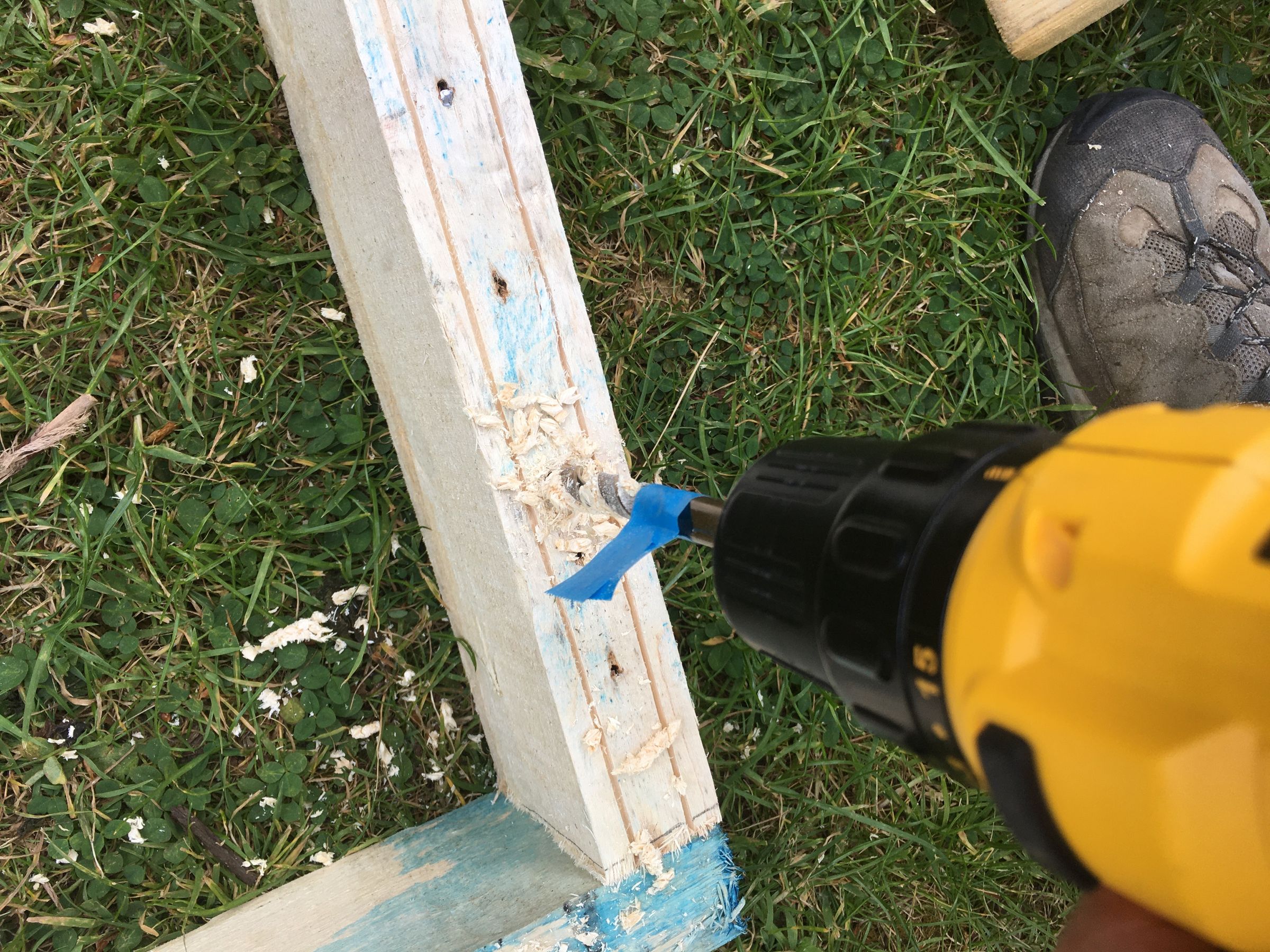 Pallet Sand Pit - DIY in 2 Hours From 2 Pallets! : 12 Steps (with ...
