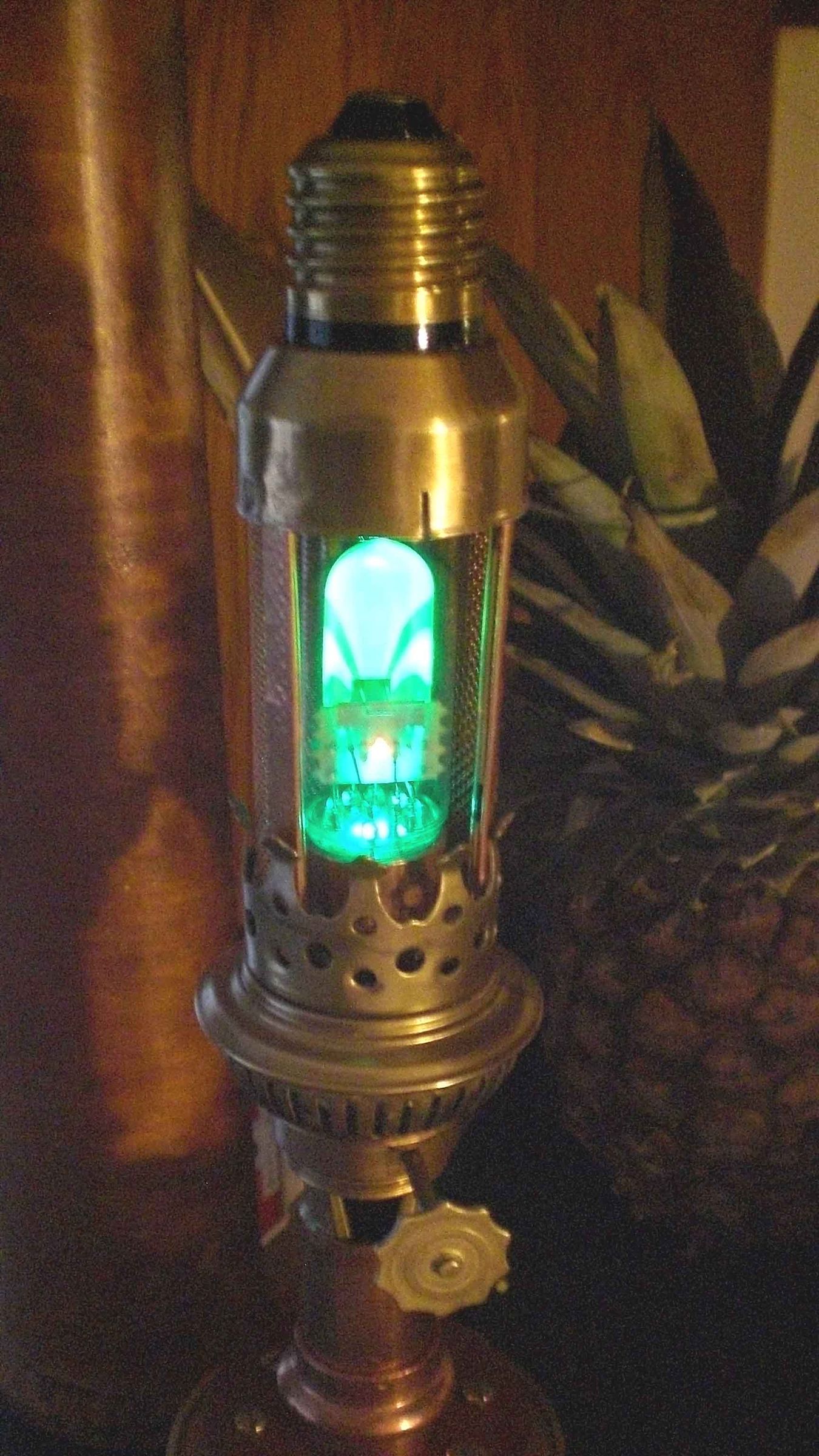 Steampunked Magic Eye Winker Powered by Batteries and USB-connected ...