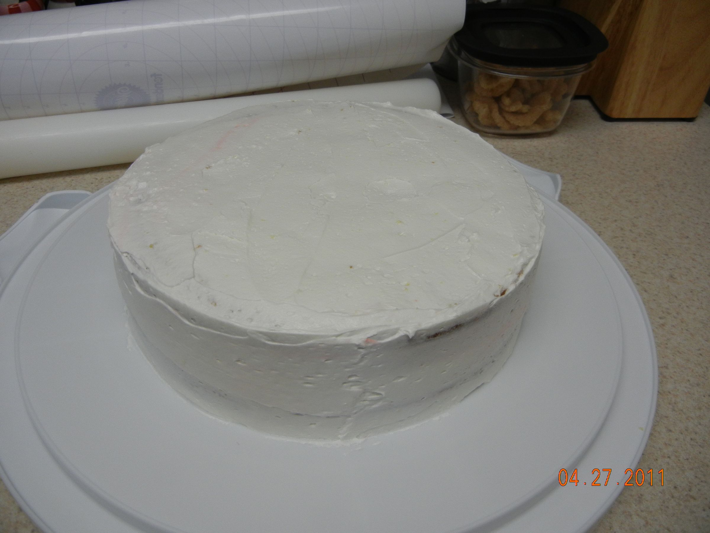 Basic Fondant Cake : 5 Steps (with Pictures) - Instructables