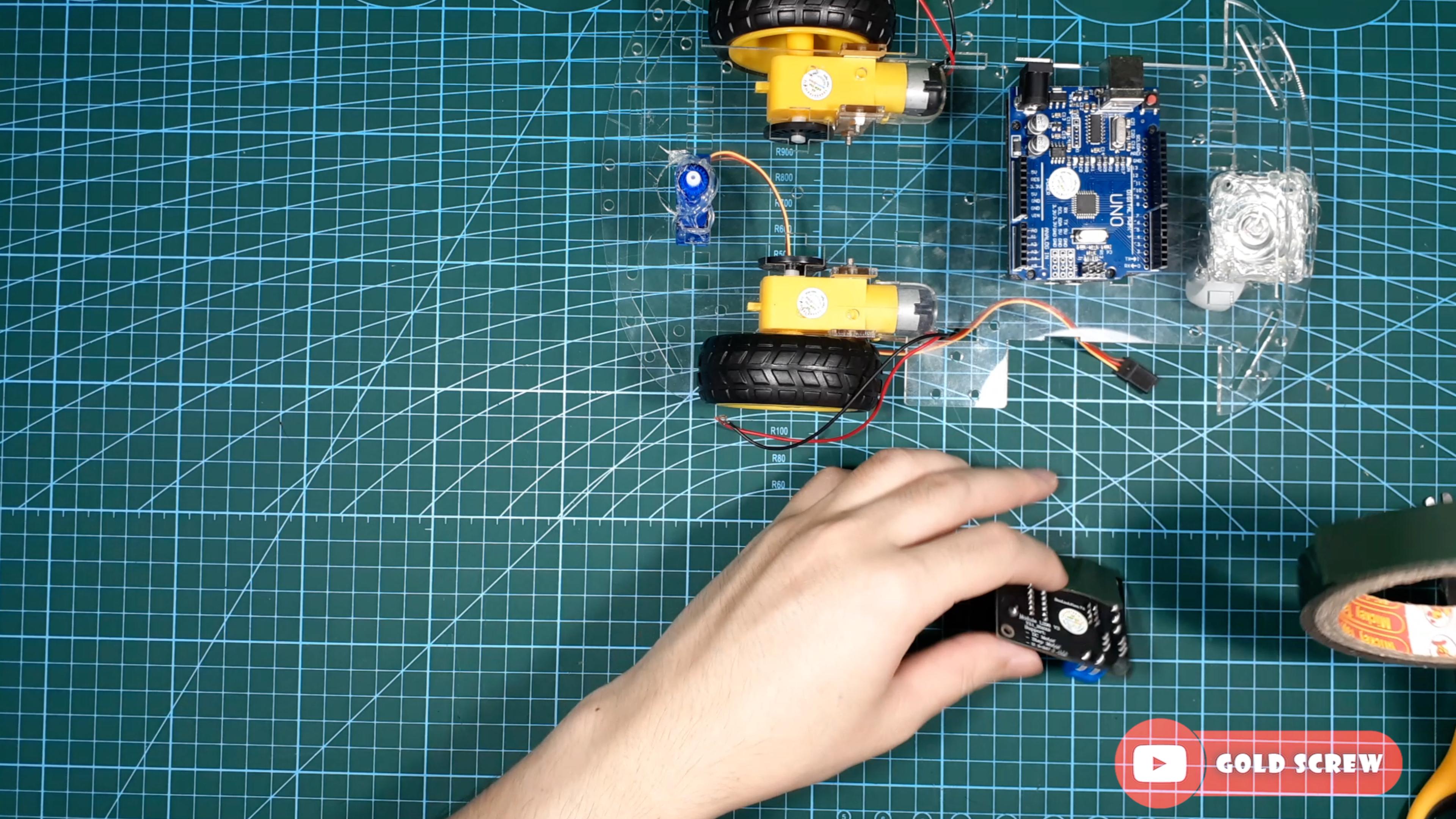 Arduino Obstacle Avoiding Robot Car 2wd With Aa Battery