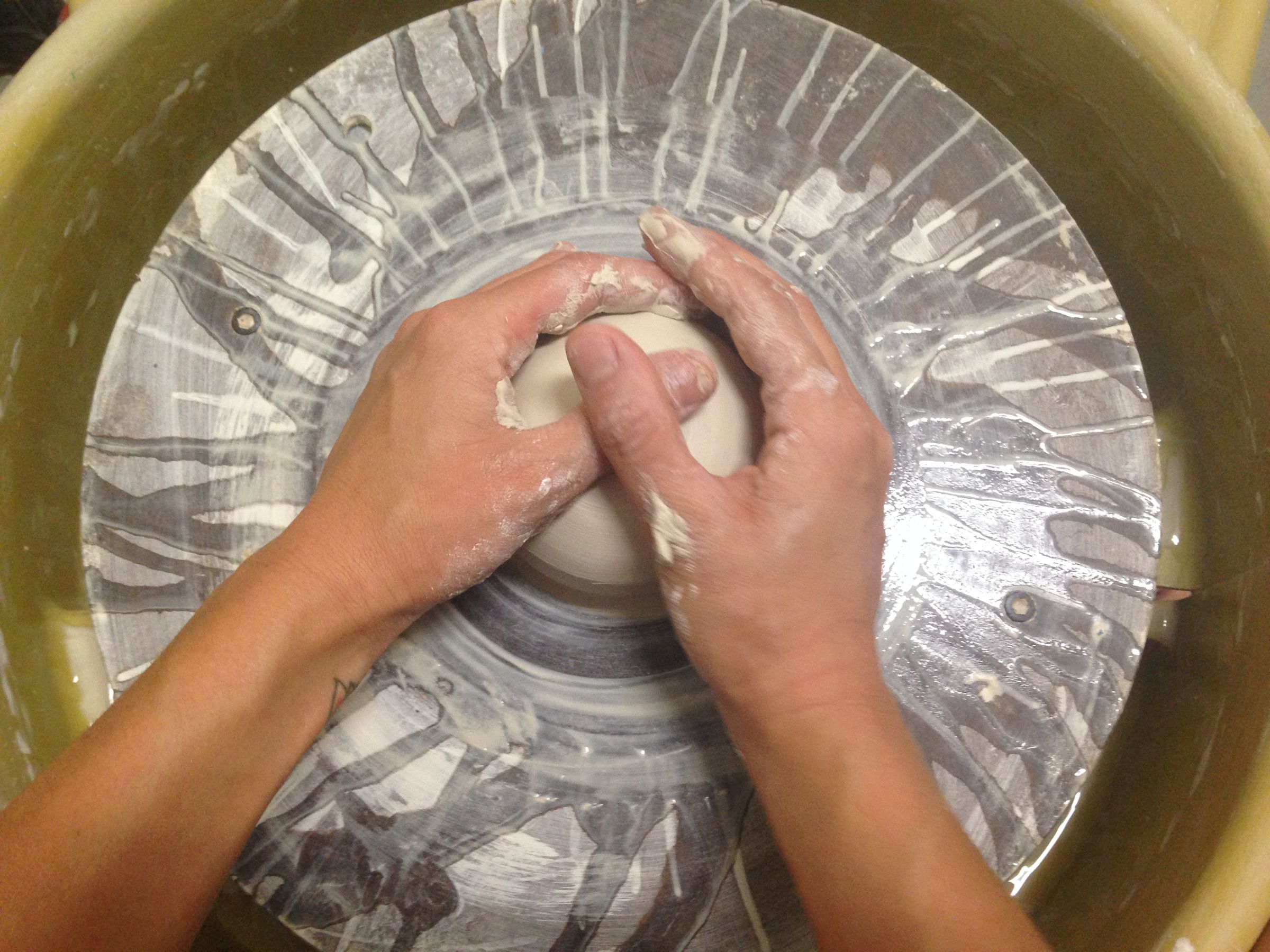 Throwing a Pot 101 : 14 Steps (with Pictures) - Instructables