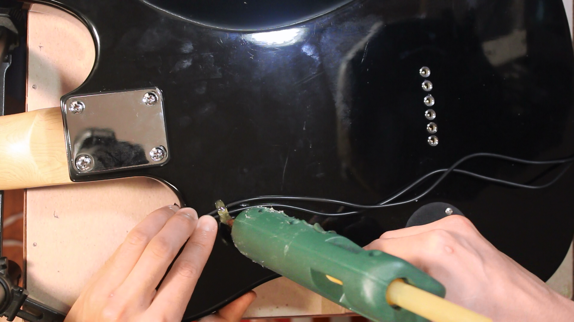 Infinite Guitar Sustainer : 14 Steps (with Pictures) - Instructables