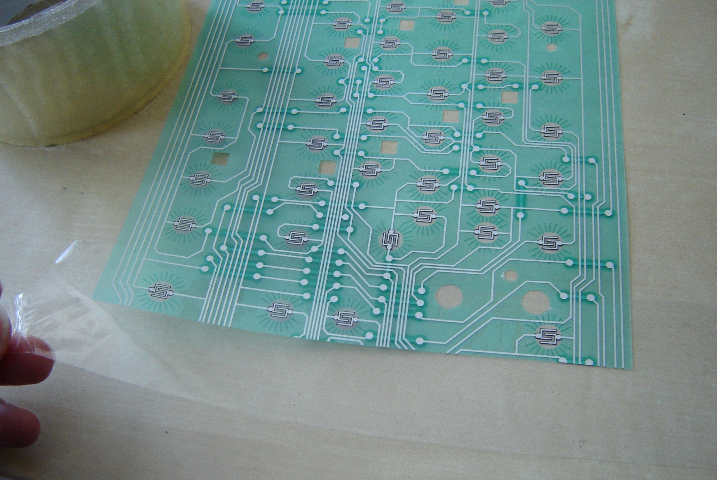 Keyboard Circuit Sheet Lampshade : 6 Steps (with Pictures) - Instructables