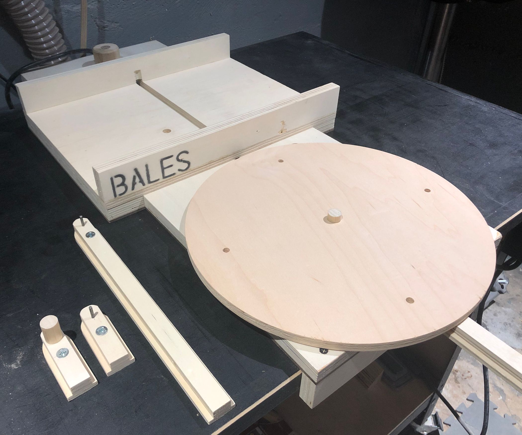 The Multi-Function Router Table Jig : 12 Steps (with Pictures ...