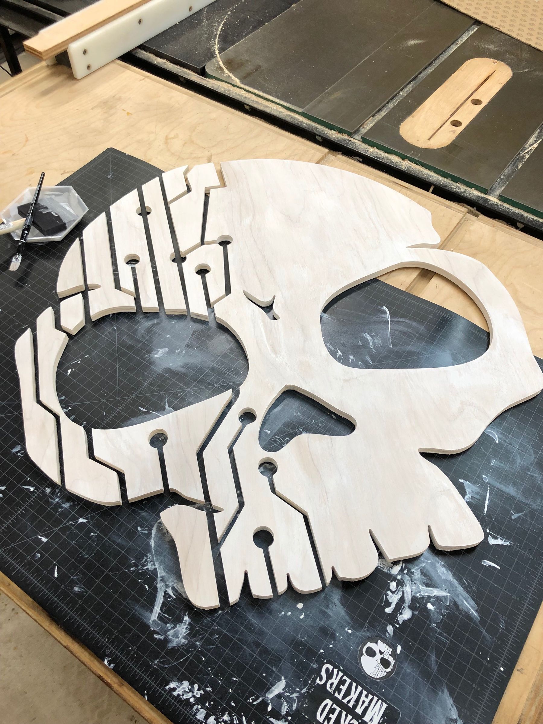 Giant Backlit LED Skull Sign : 10 Steps (with Pictures) - Instructables