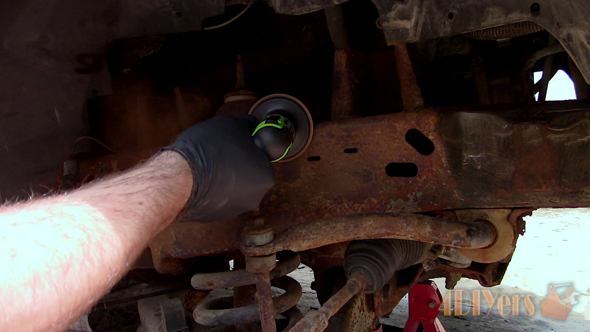 How to Clean Up a Rusty Frame on a Budget : 9 Steps - Instructables