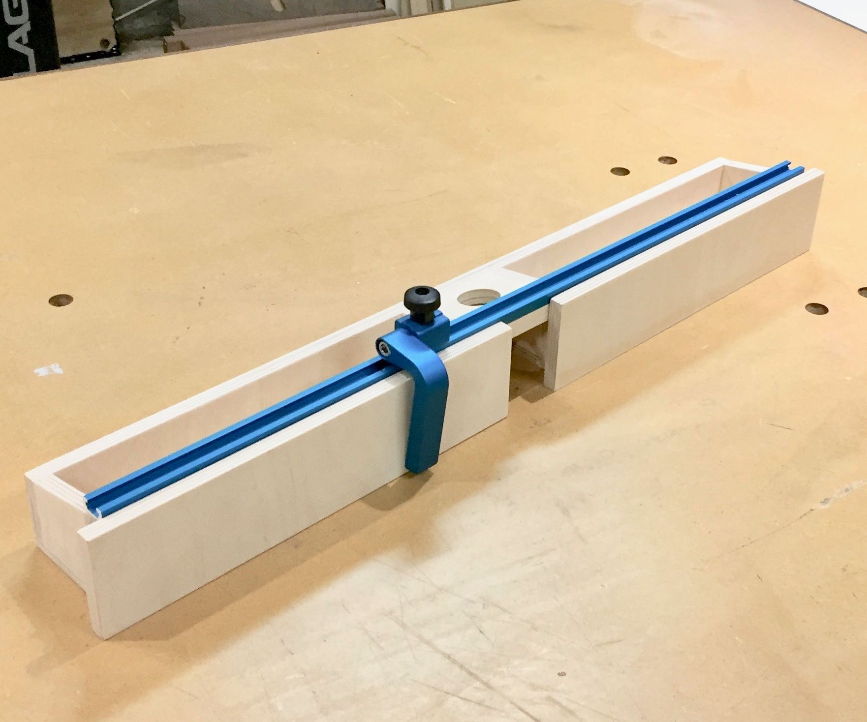 Make It - Adjustable Router Fence : 7 Steps (with Pictures) - Instructables
