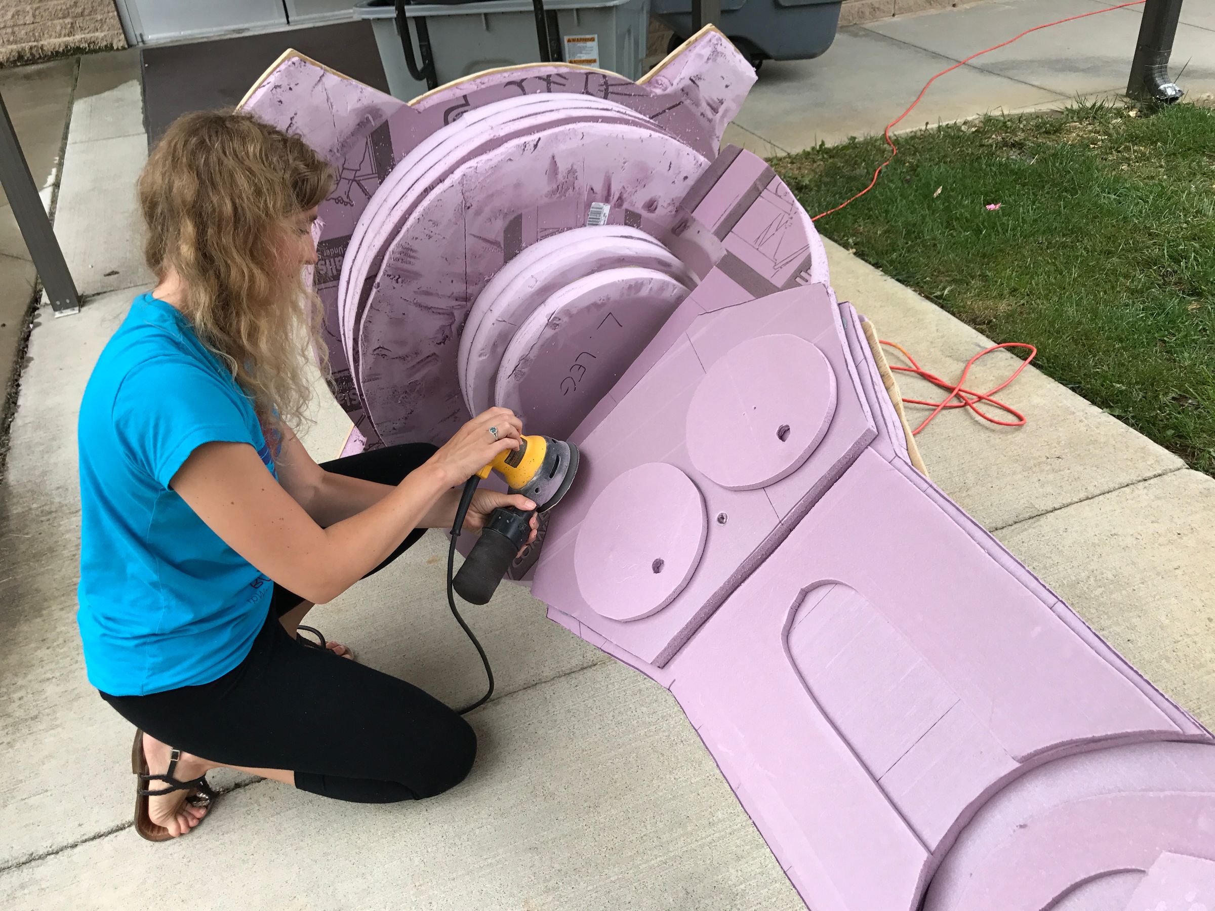 Make a Large-Scale Star Wars AT-AT Walker : 11 Steps (with Pictures ...