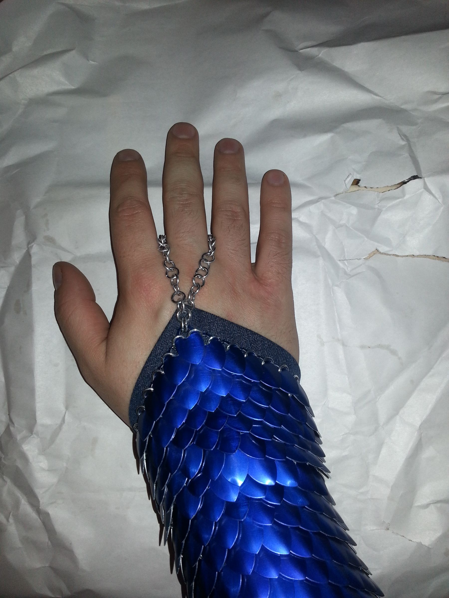 Scale Mail Arm Bracer : 7 Steps (with Pictures) - Instructables