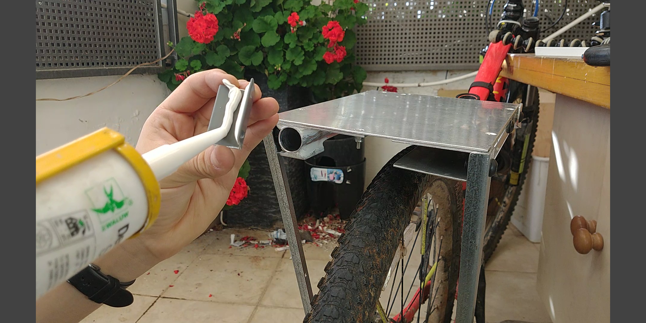 DIY Bike Rear Rack With a MAGNETIC U-lock Mount! (no Welding) : 16 ...