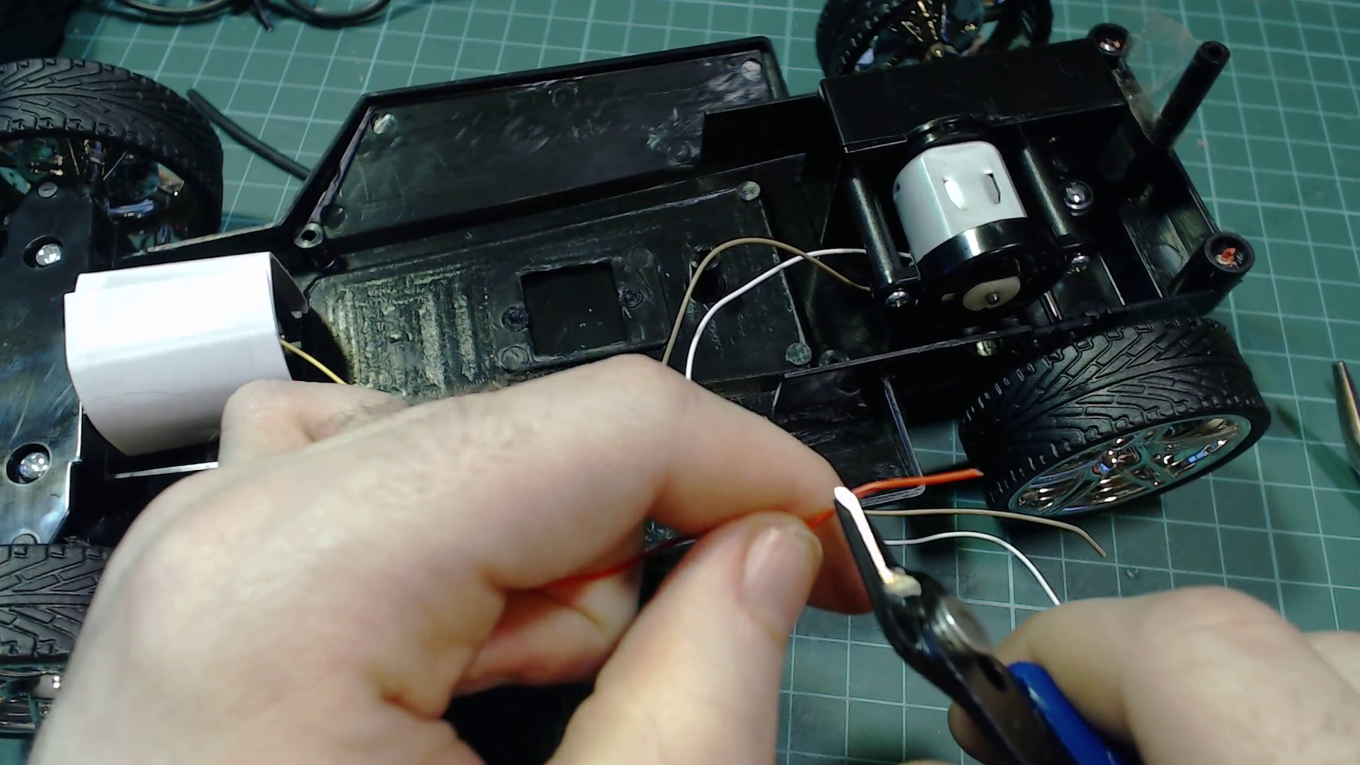 Simple WiFi Controlled RC Car : 7 Steps (with Pictures) - Instructables