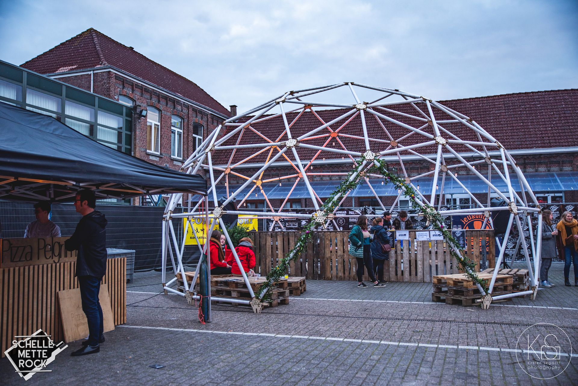 Geodesic Dome With Cardboard Tubes and Laser Cut Connectors : 5 Steps ...