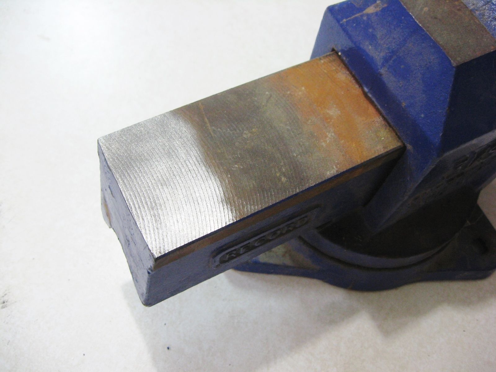 Height-Adjustable Portable Vise Stand : 22 Steps (with Pictures ...