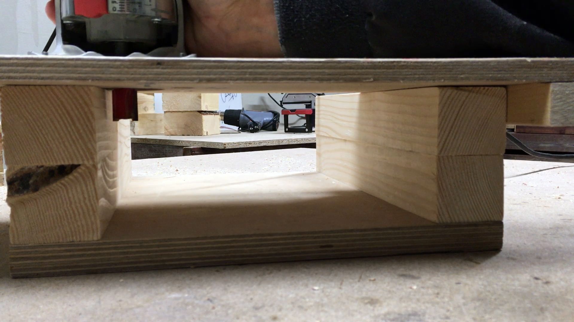 How to Make a Router Planer Jig for Wood Flattening : 6 Steps (with ...