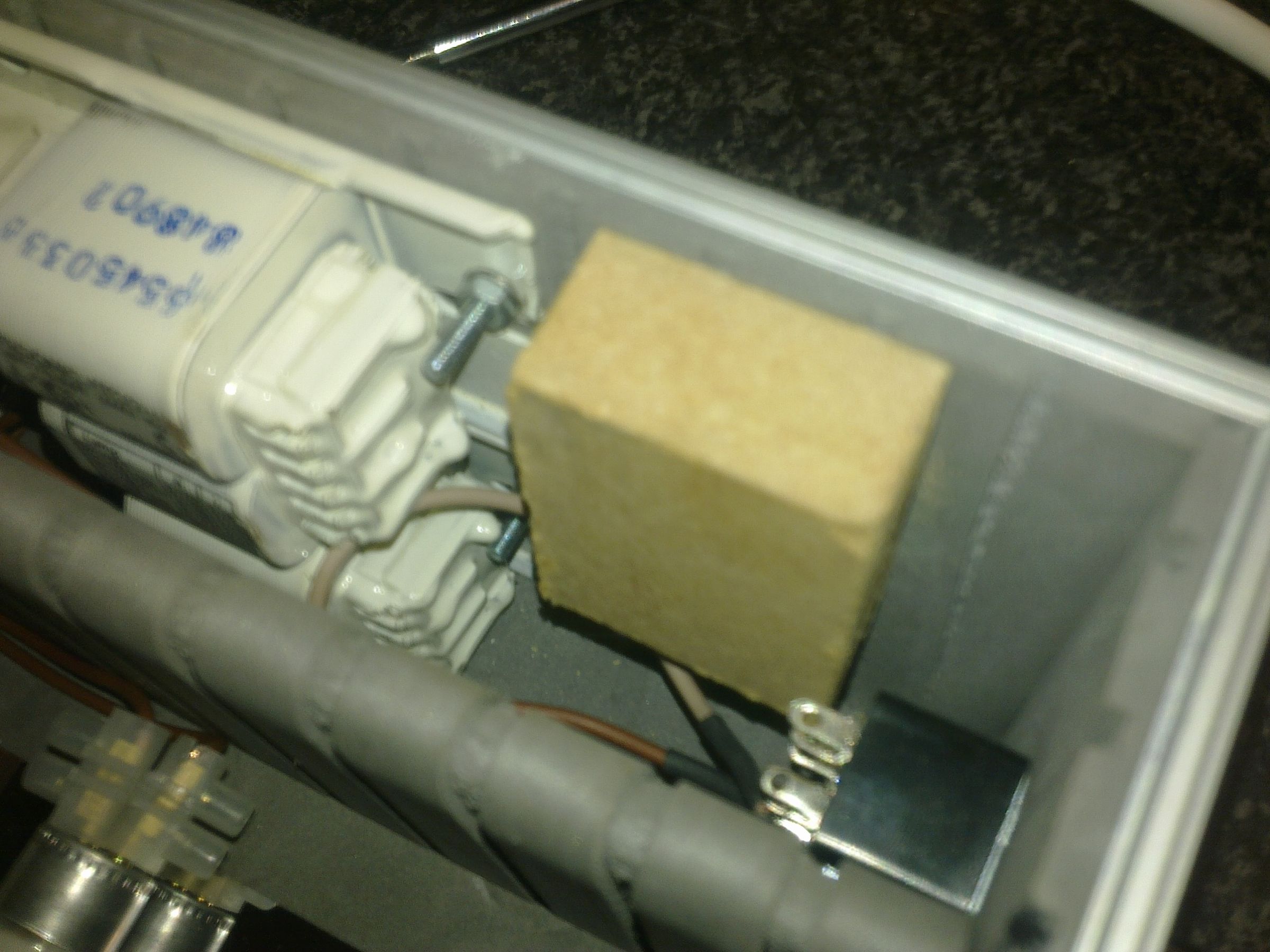 Simple UV Lightbox for PCBs : 14 Steps (with Pictures) - Instructables