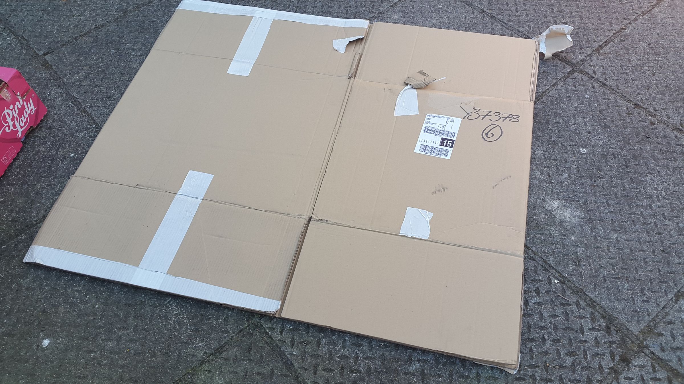 Simple and Foldable Cardboard Box Playhouse : 8 Steps - Instructables