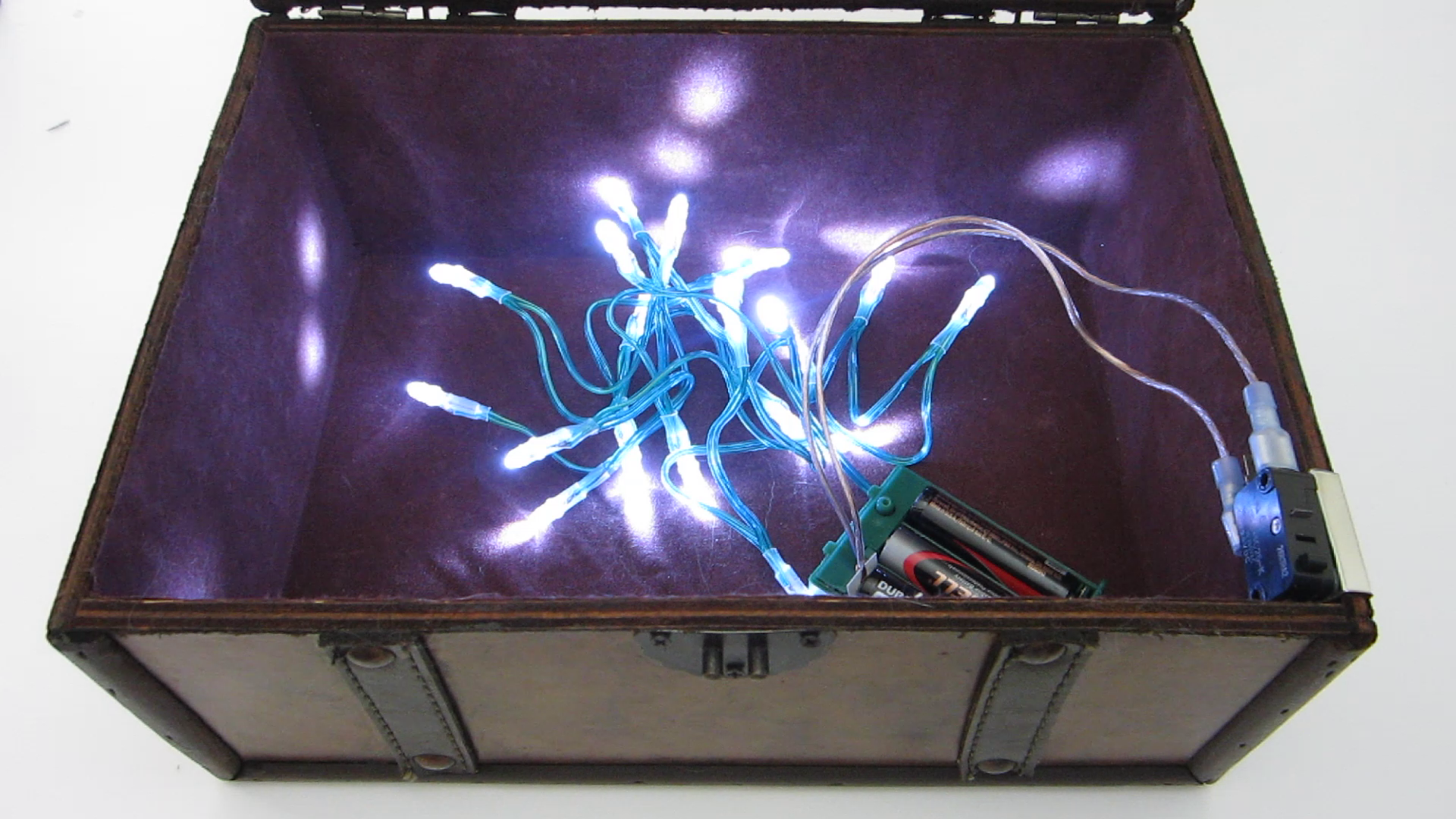 Glowing Treasure Chest : 10 Steps (with Pictures) - Instructables