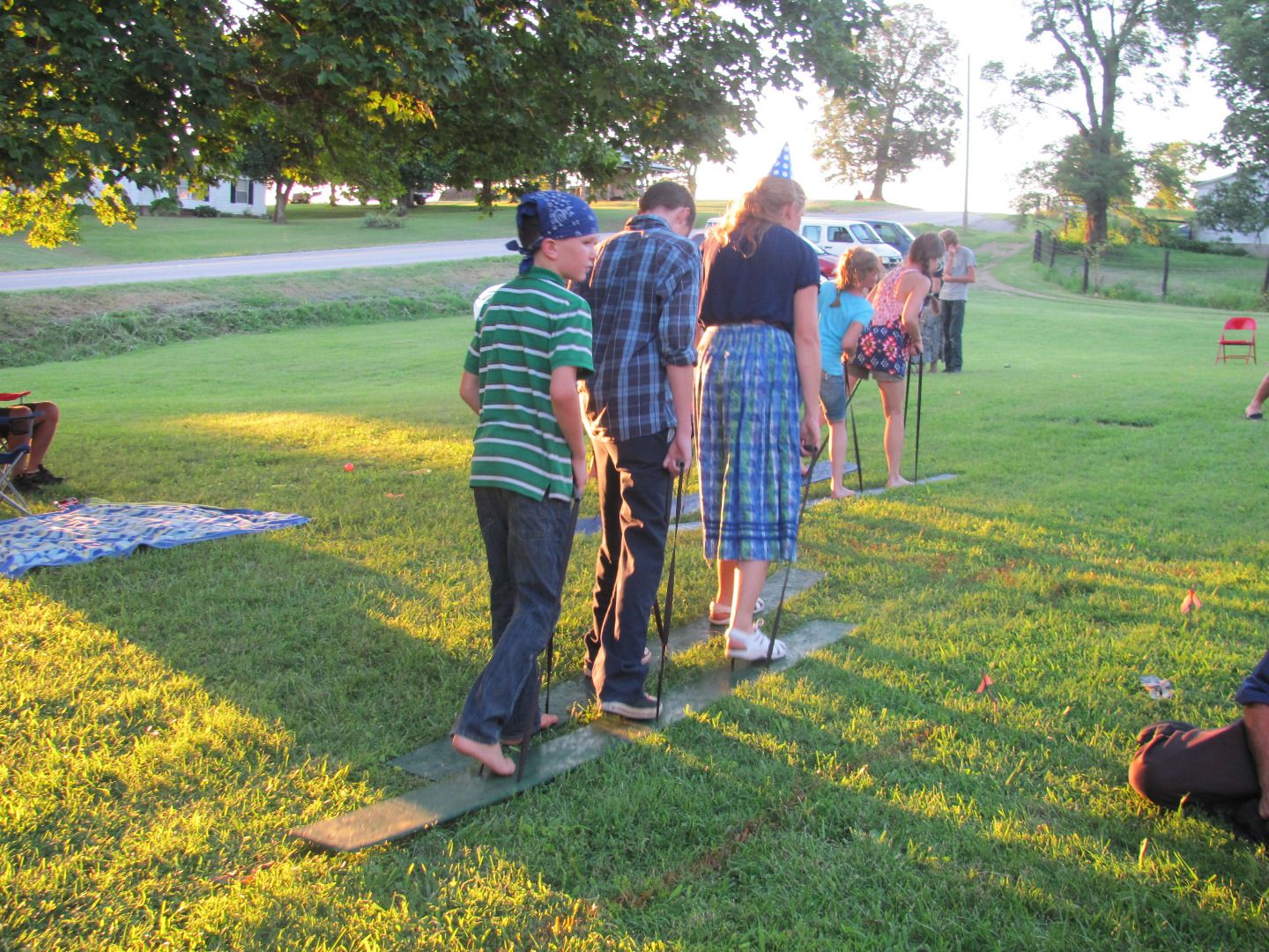 Big Foot Race : 9 Steps (with Pictures) - Instructables