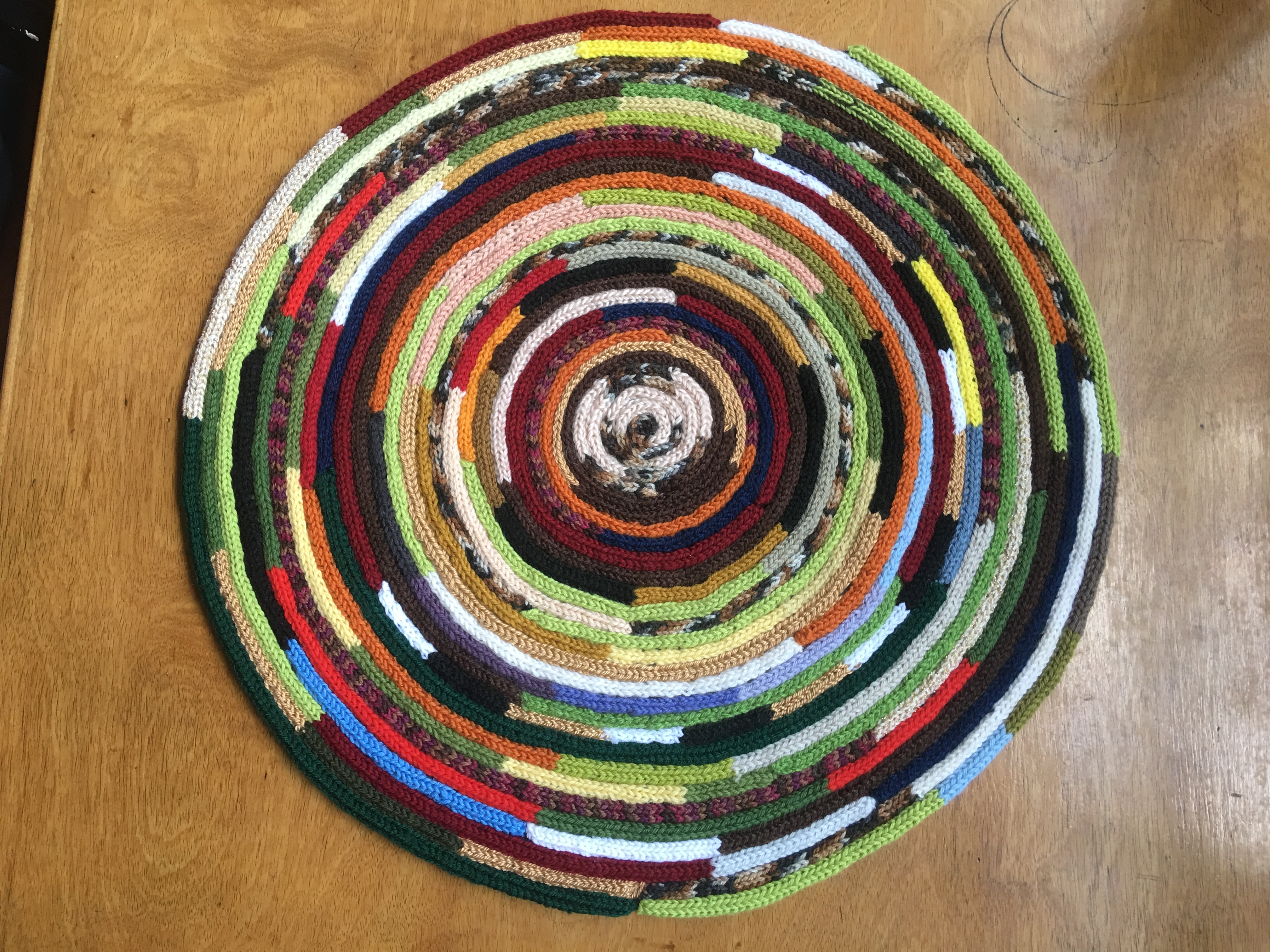 How to French Knit a Rug : 11 Steps (with Pictures) - Instructables