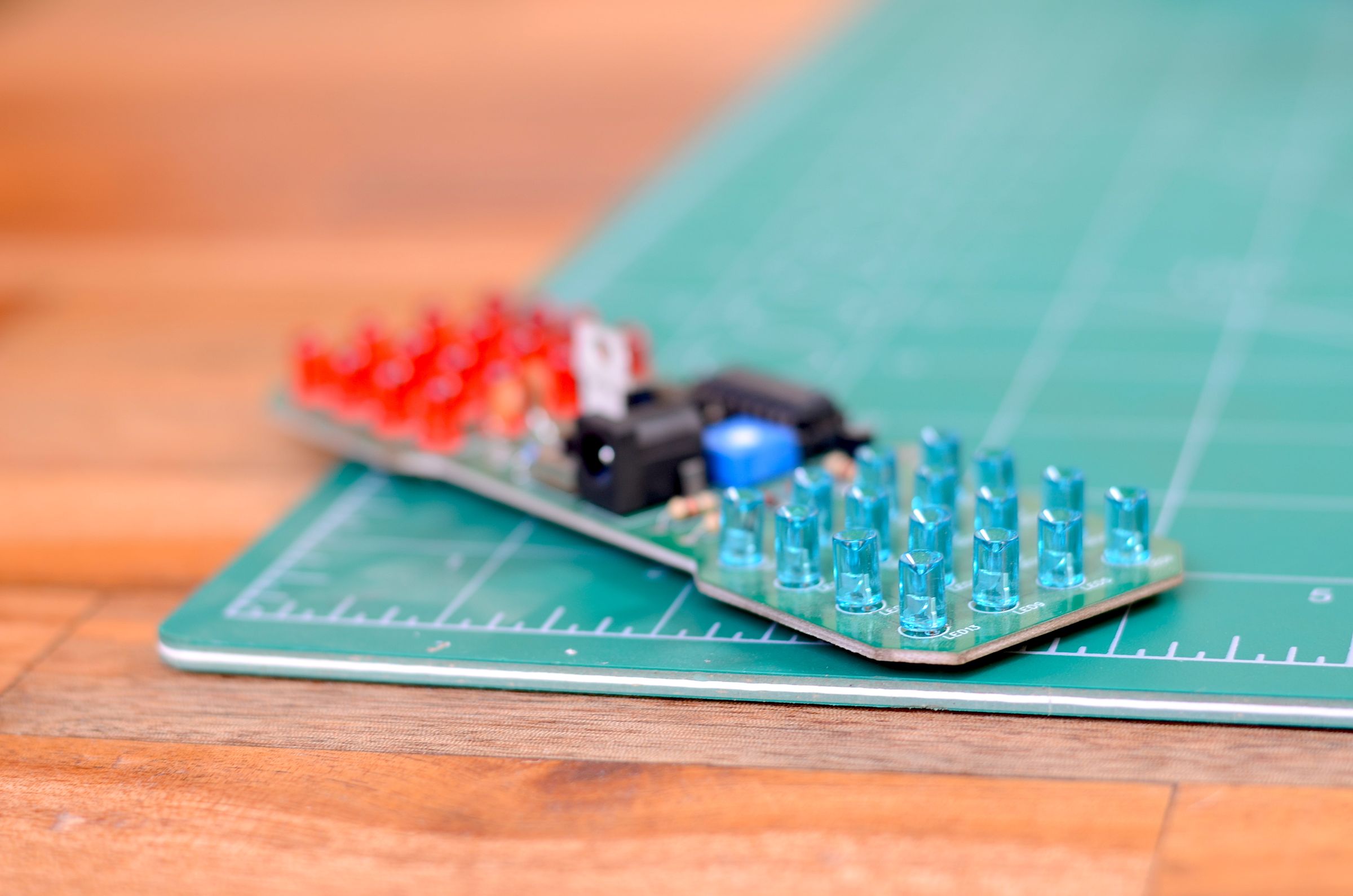 DIY LED Flasher Light : 5 Steps (with Pictures) - Instructables