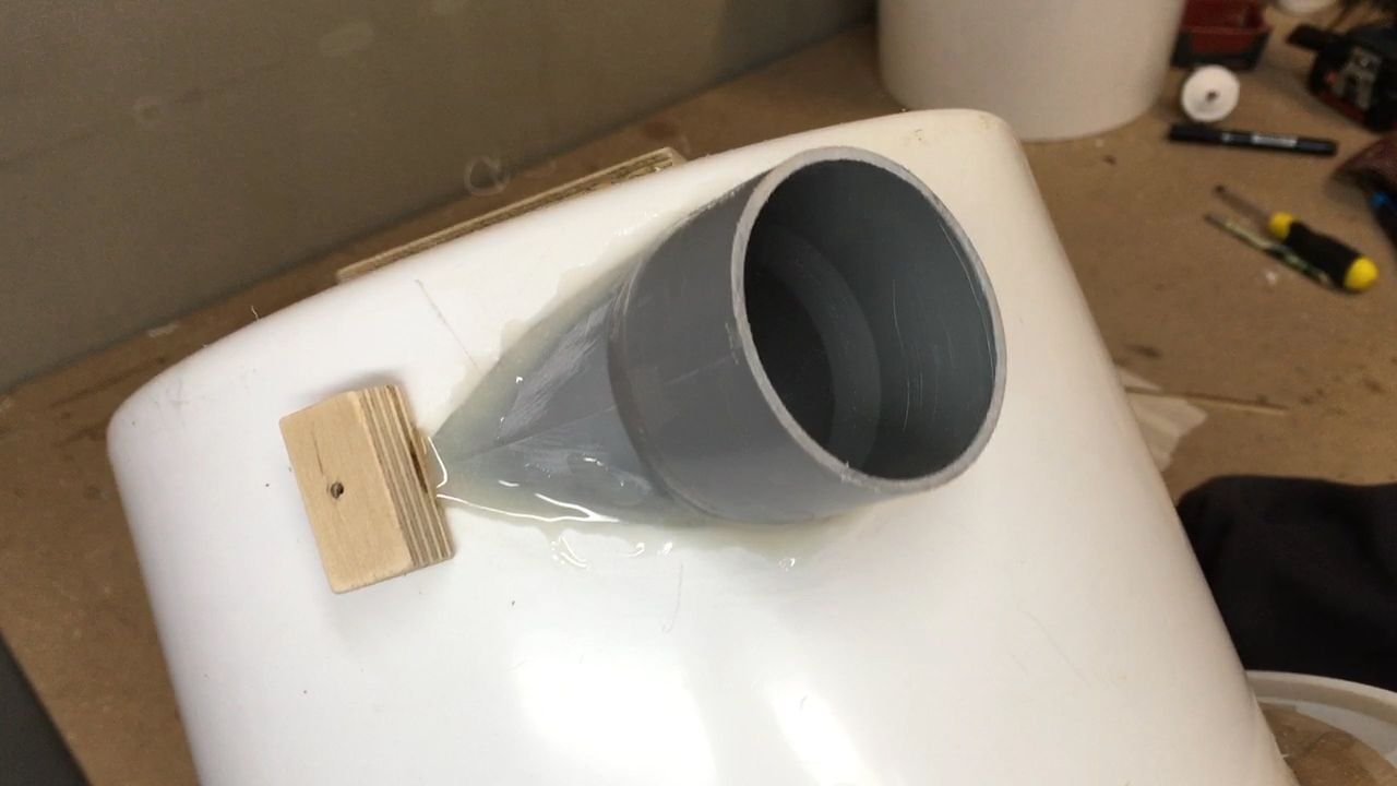 DIY: Cyclone Dust Separator From Two Buckets : 8 Steps (with Pictures ...