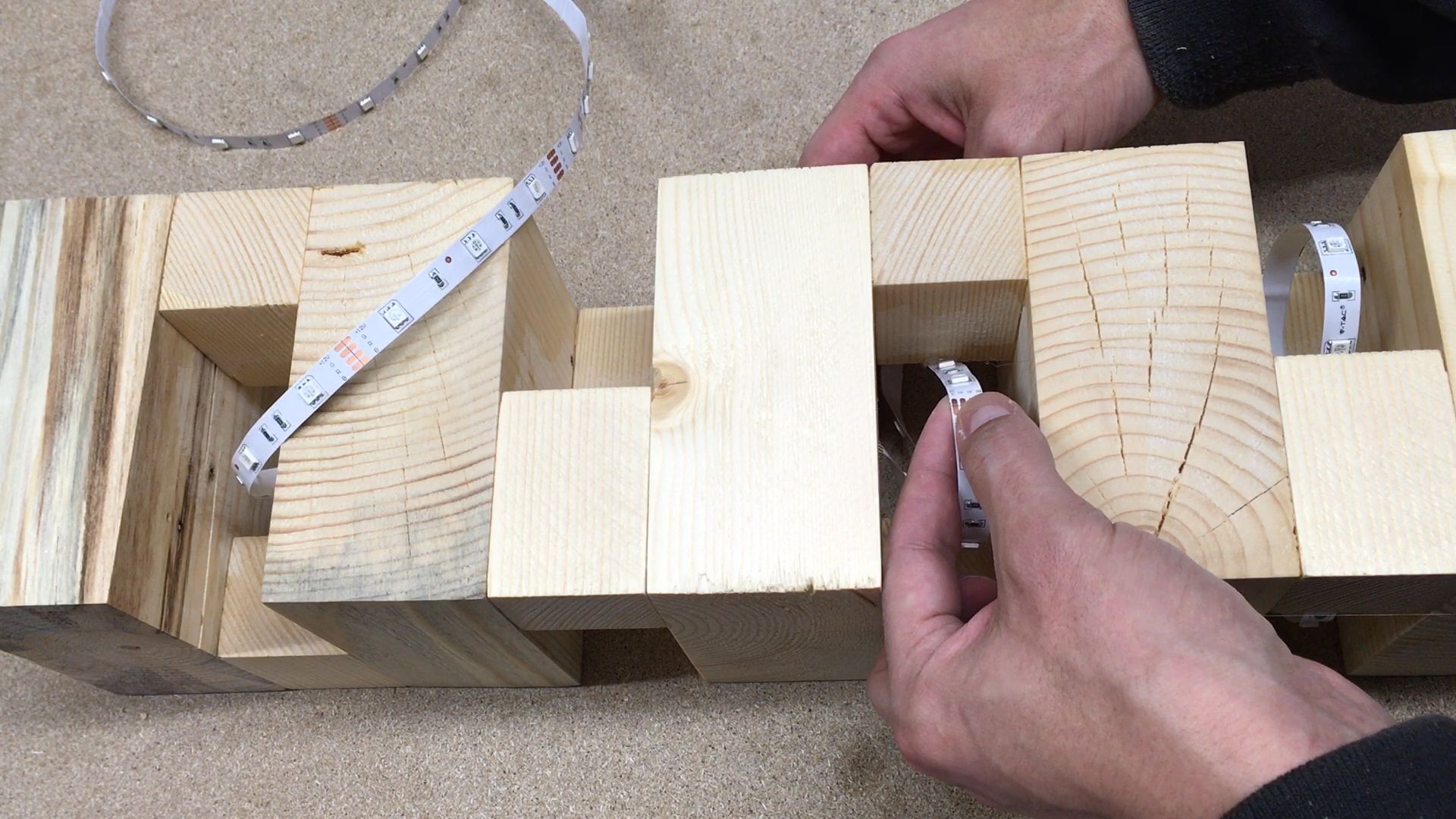 Colored LED Lamp From Pallet Wood Blocks : 10 Steps (with Pictures ...