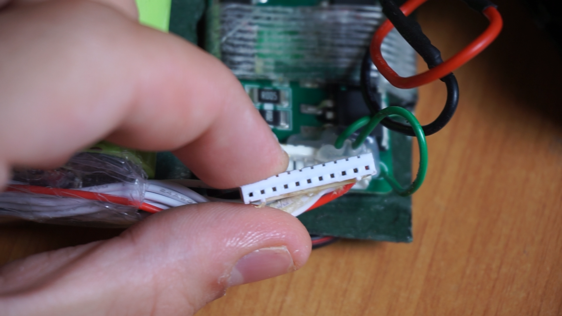 How to Balance a Battery Pack With USB or the Traditional Method ...