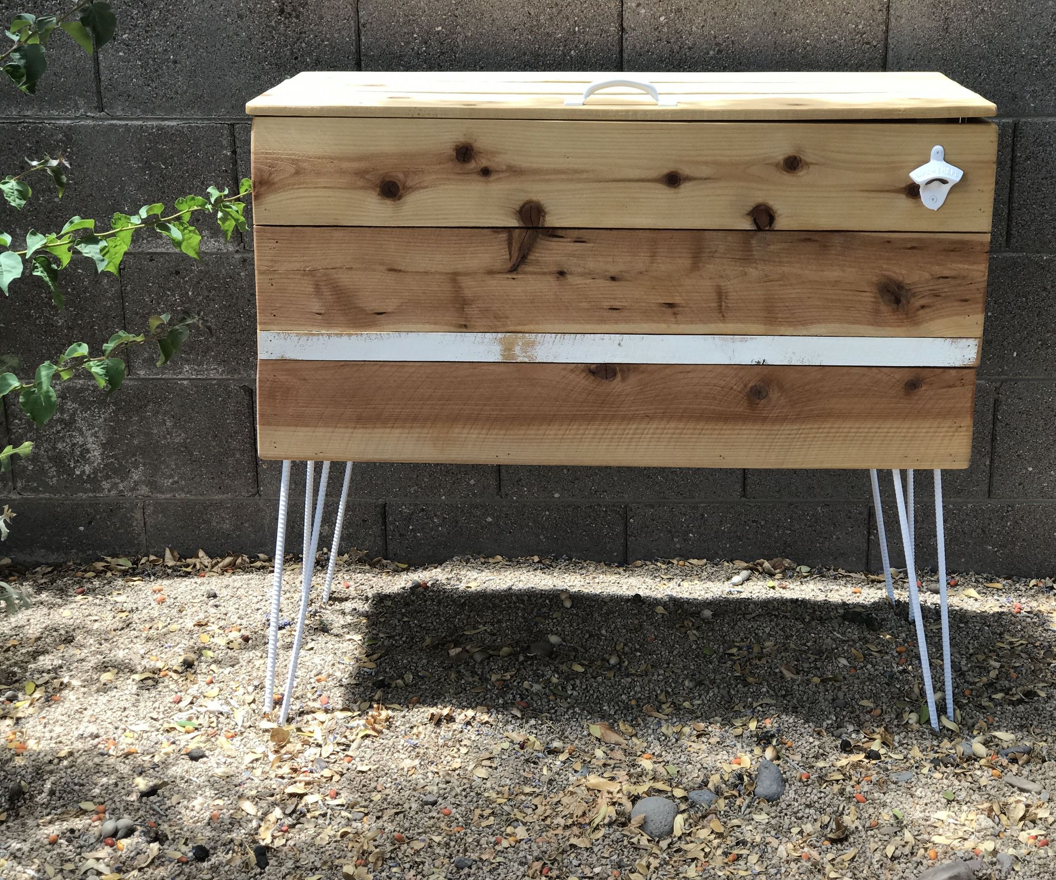 DIY Outdoor Cooler Deck Box : 9 Steps - Instructables