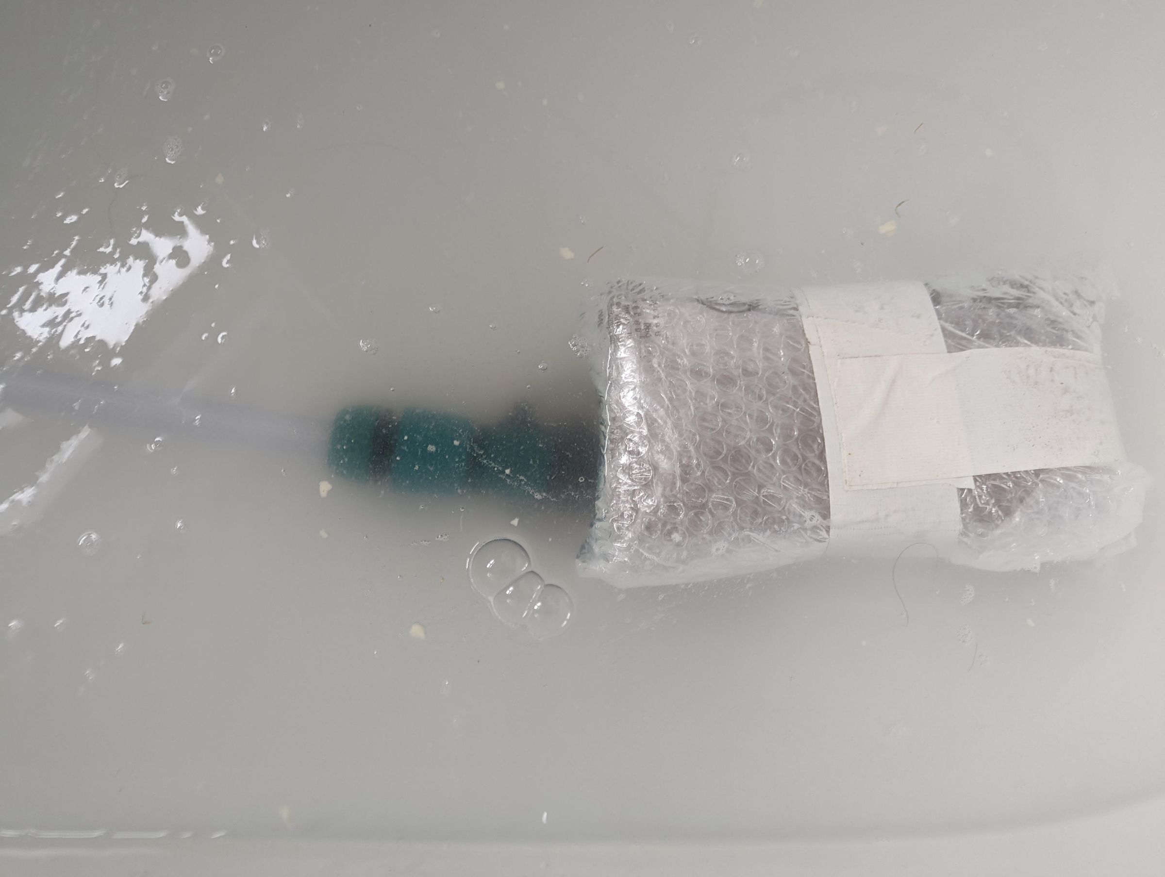 Siphon (Syphon) Bath Water Without Sucking : 5 Steps (with Pictures ...