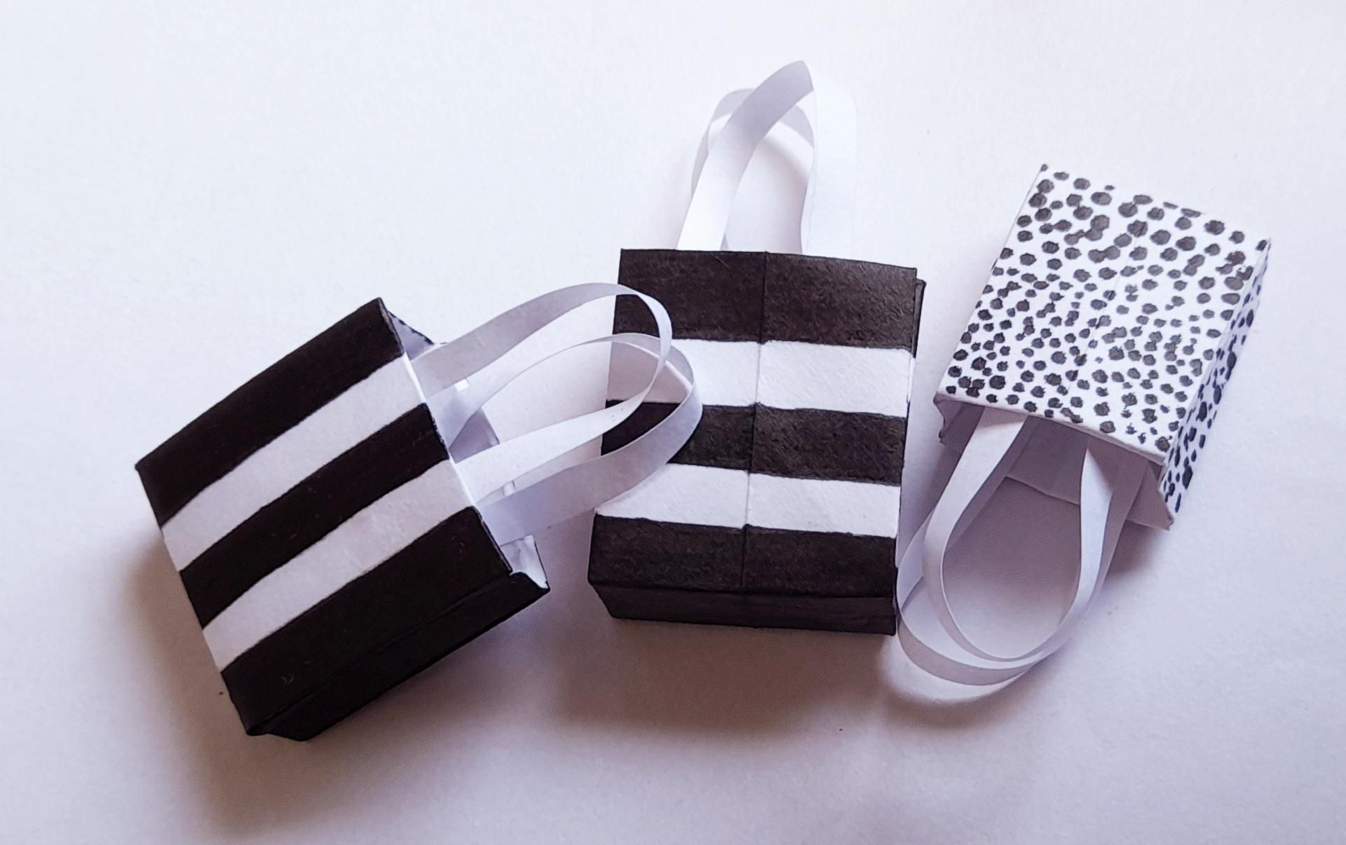 Tiny Paper Bags : 3 Steps (with Pictures) - Instructables